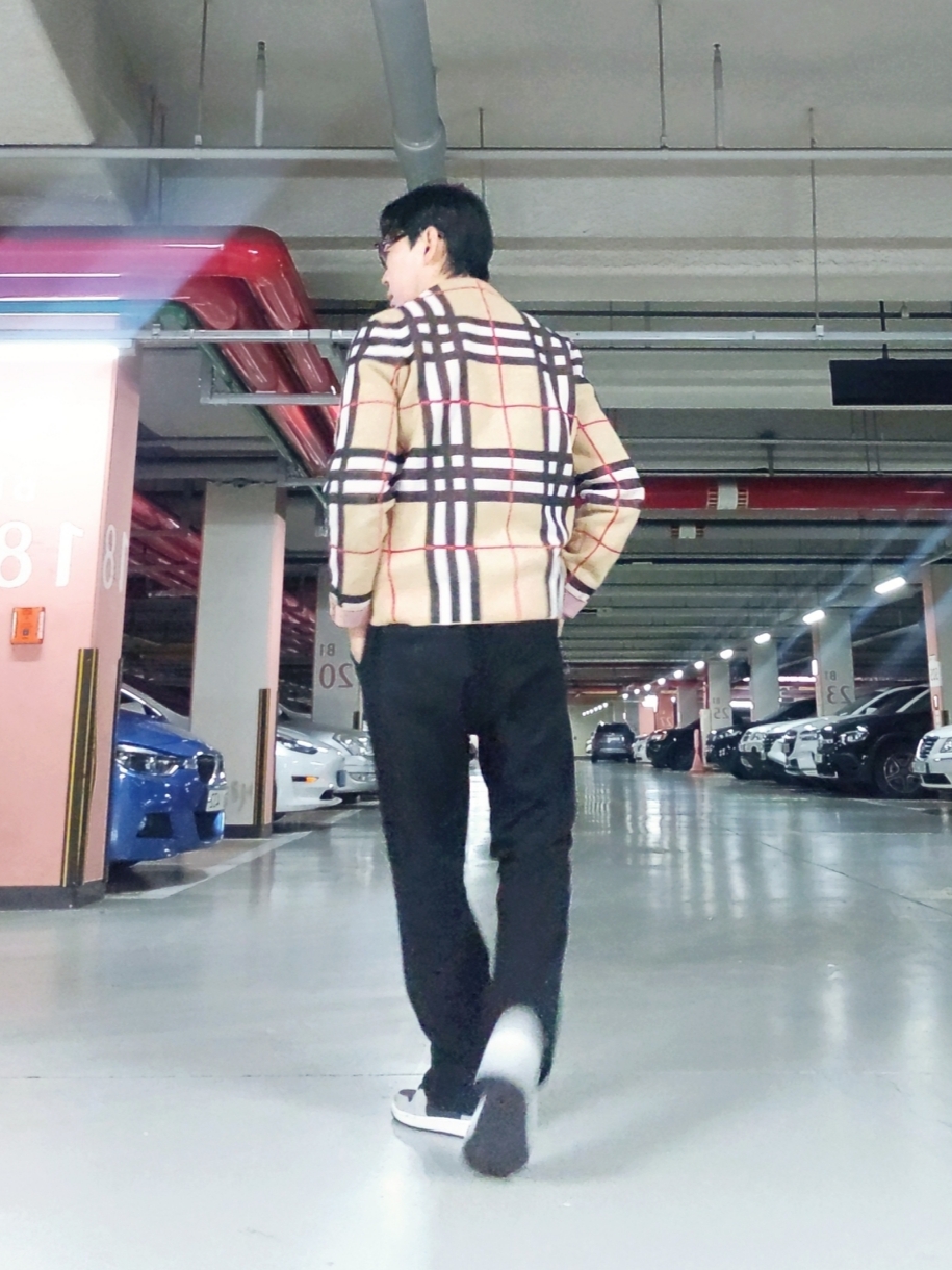 김 현 (@_kim_hyun_) 님의 게시물 | KREAM