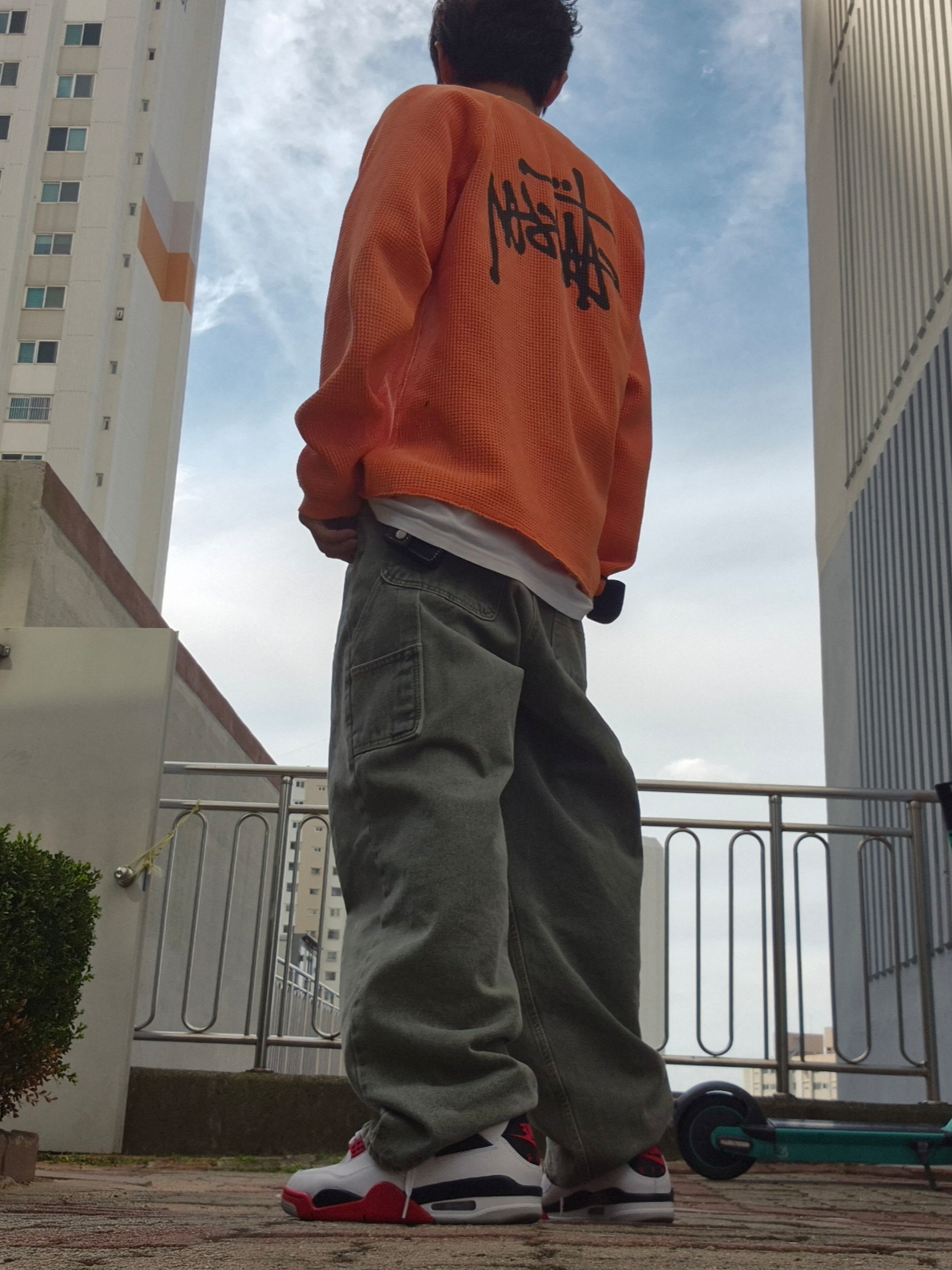 조던4 / 뉴발 610 | KREAM