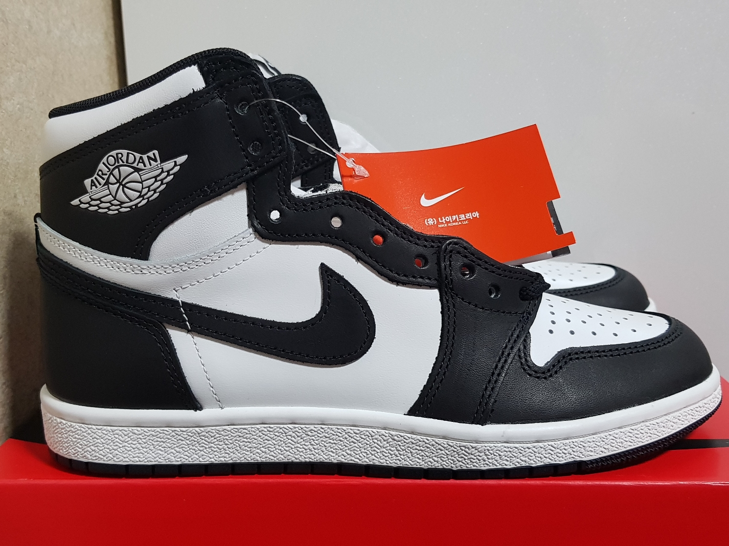 Huzzi (@h__________) 님의 게시물 | KREAM