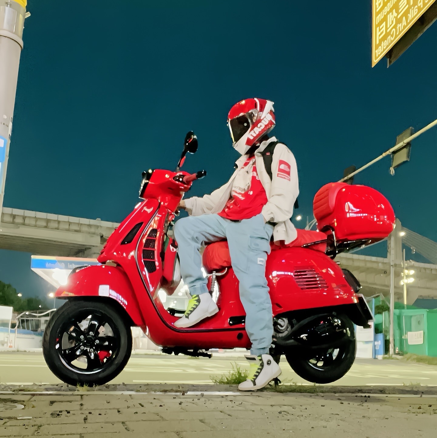 형아 (@agnes_) 님의 게시물 | KREAM