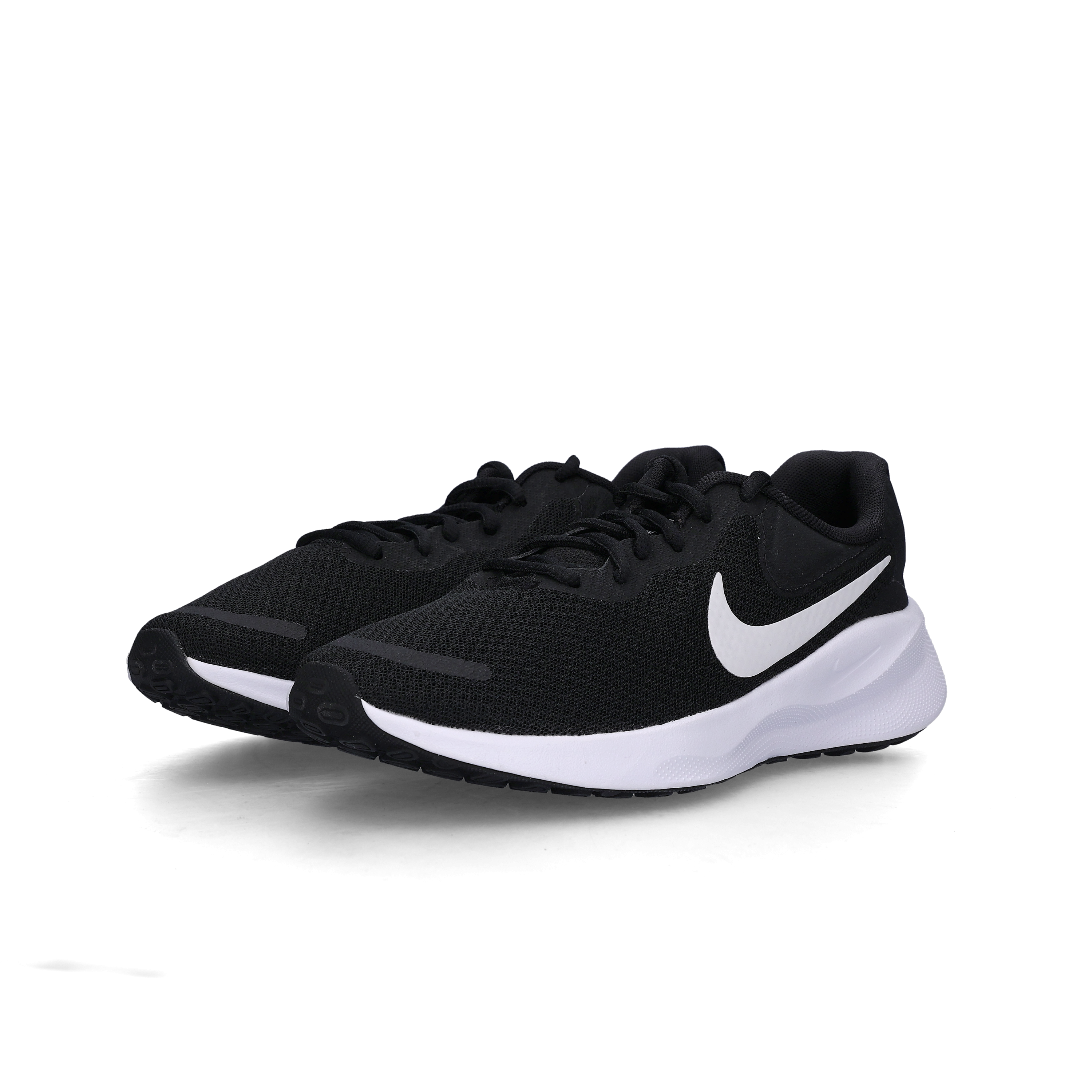 나이키 레볼루션 7 블랙 화이트 | KREAM