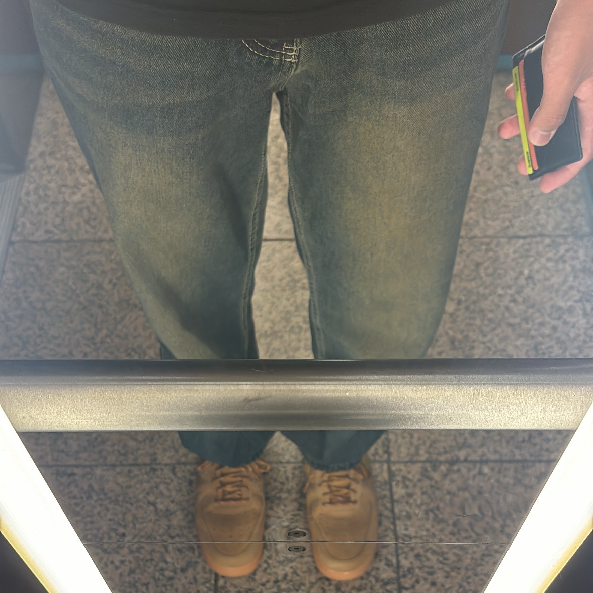 (@han_7) 님의 게시물 | KREAM