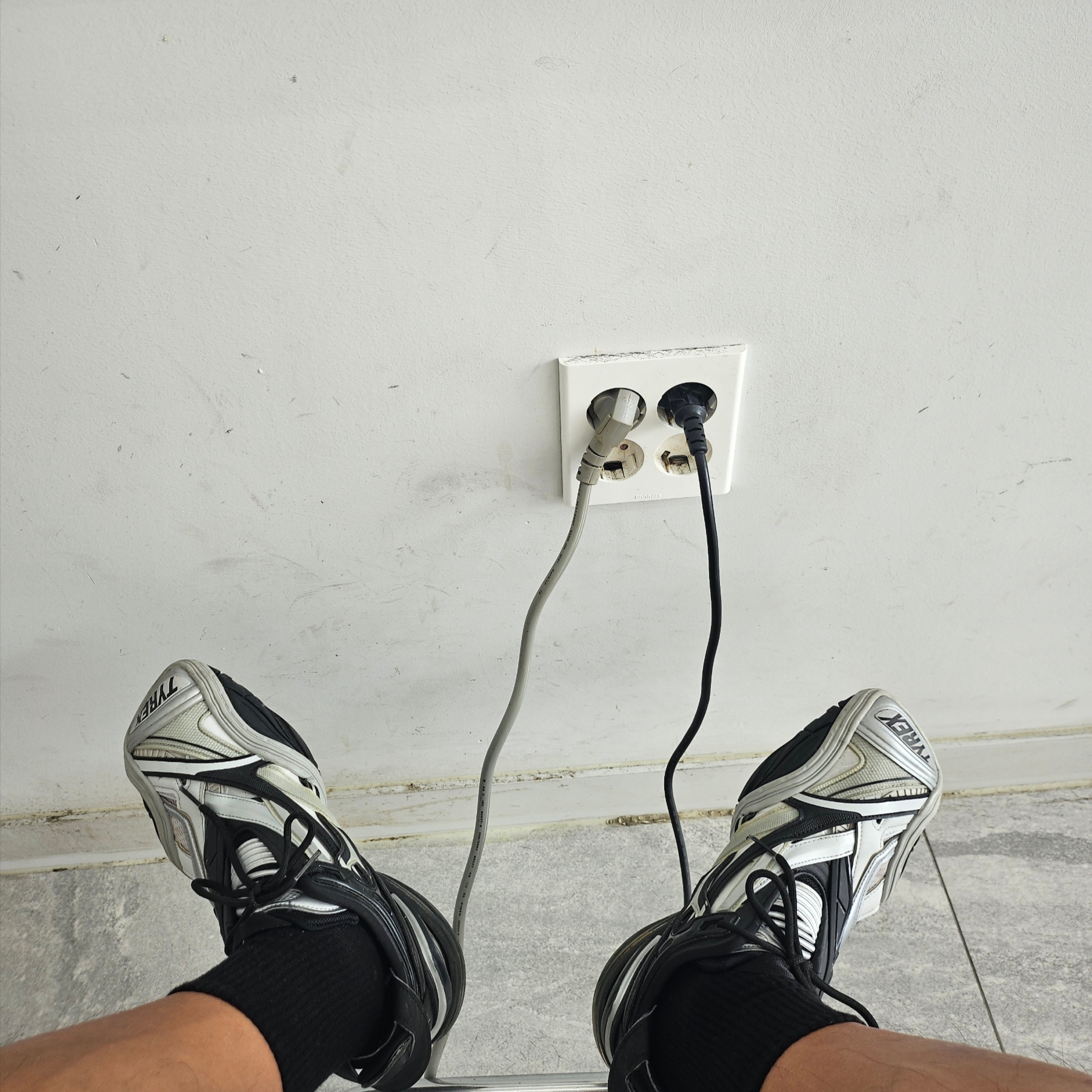 정섭킴 (@sub.kim_j) 님의 게시물 | KREAM