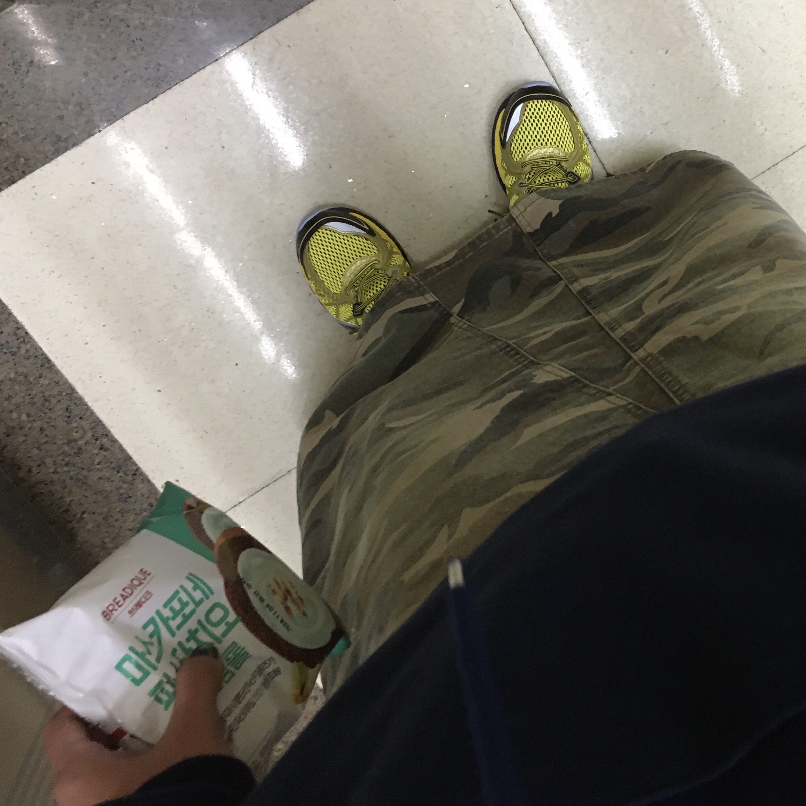 (@zxzxzxzx) 님의 게시물 | KREAM