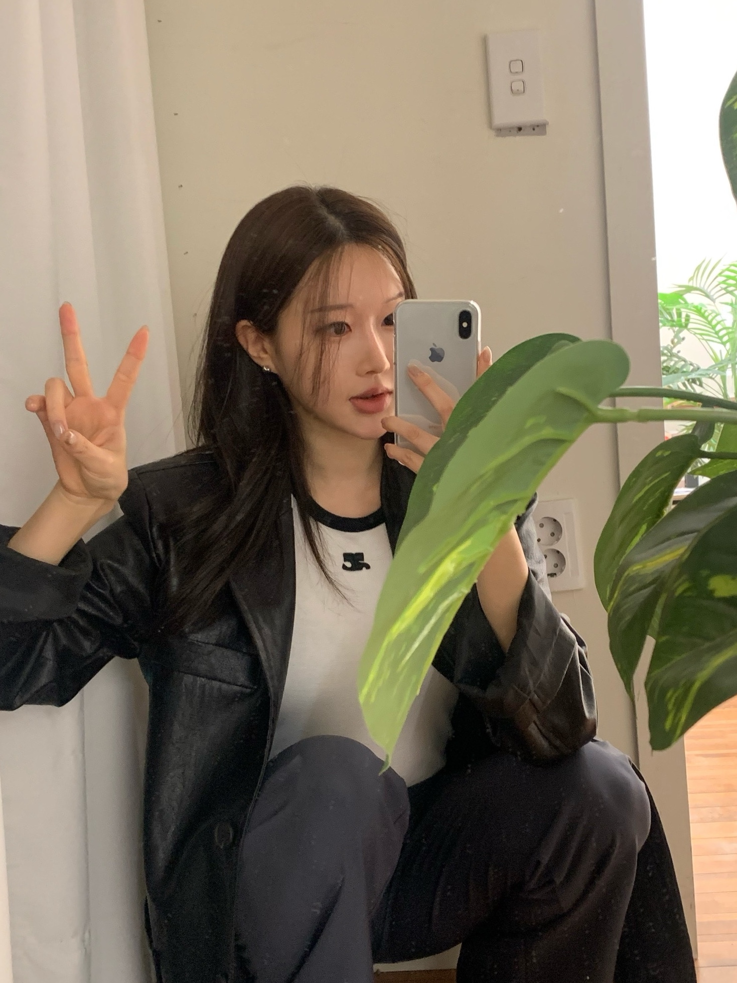 _xosom (@ddom2) 님의 게시물 | KREAM