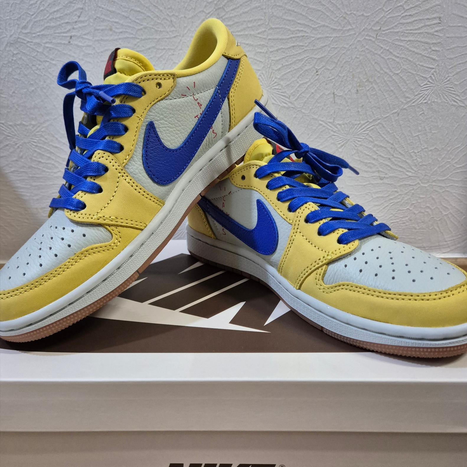 실물이 예뻐요~ | KREAM