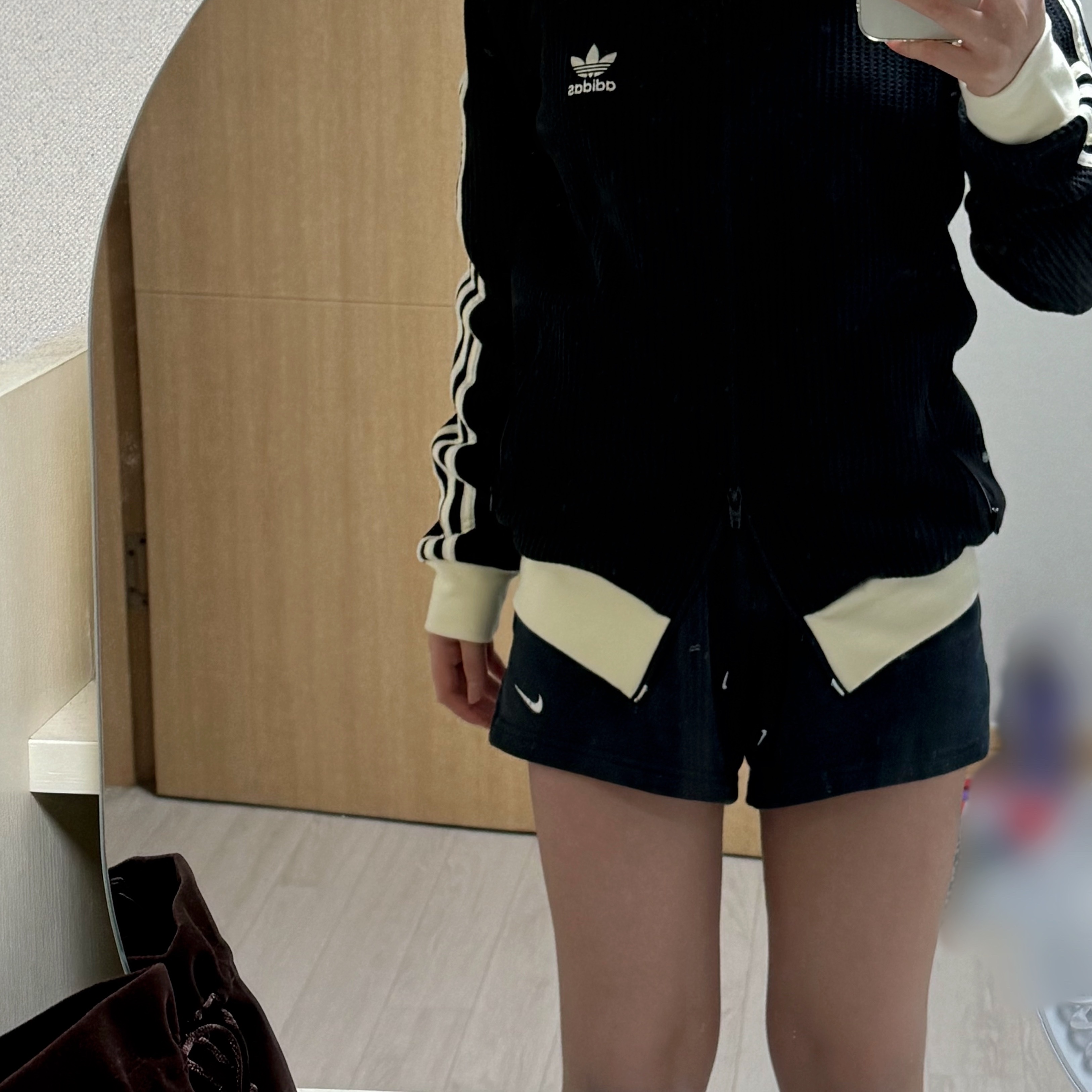 김소민 (@_s0.min) 님의 게시물 | KREAM