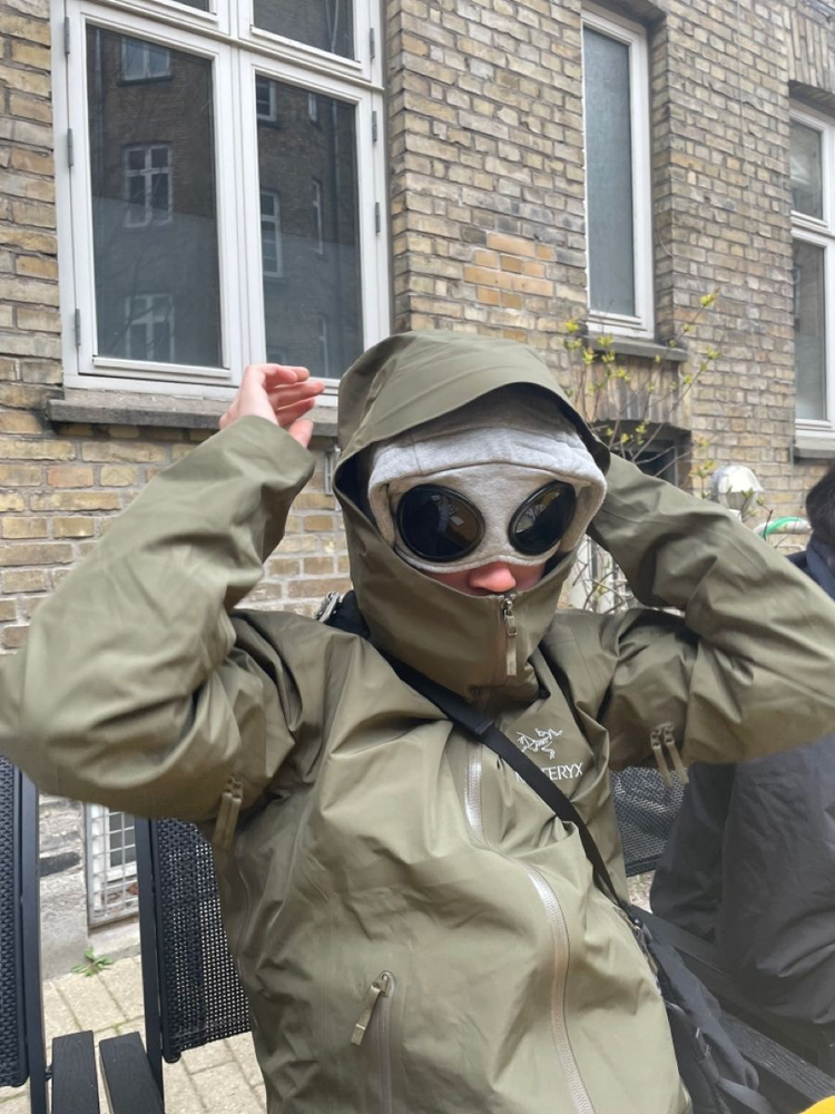 H SW (@siwoong___) 님의 게시물 | KREAM