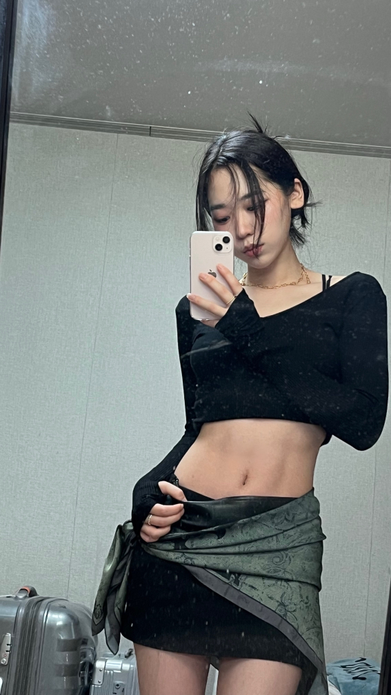 instagram @s... (@sesiumii) 님의 게시물 | KREAM