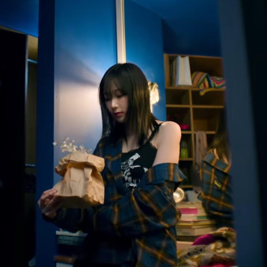 Sounds Like ... (@various_art...) 님의 게시물 | KREAM