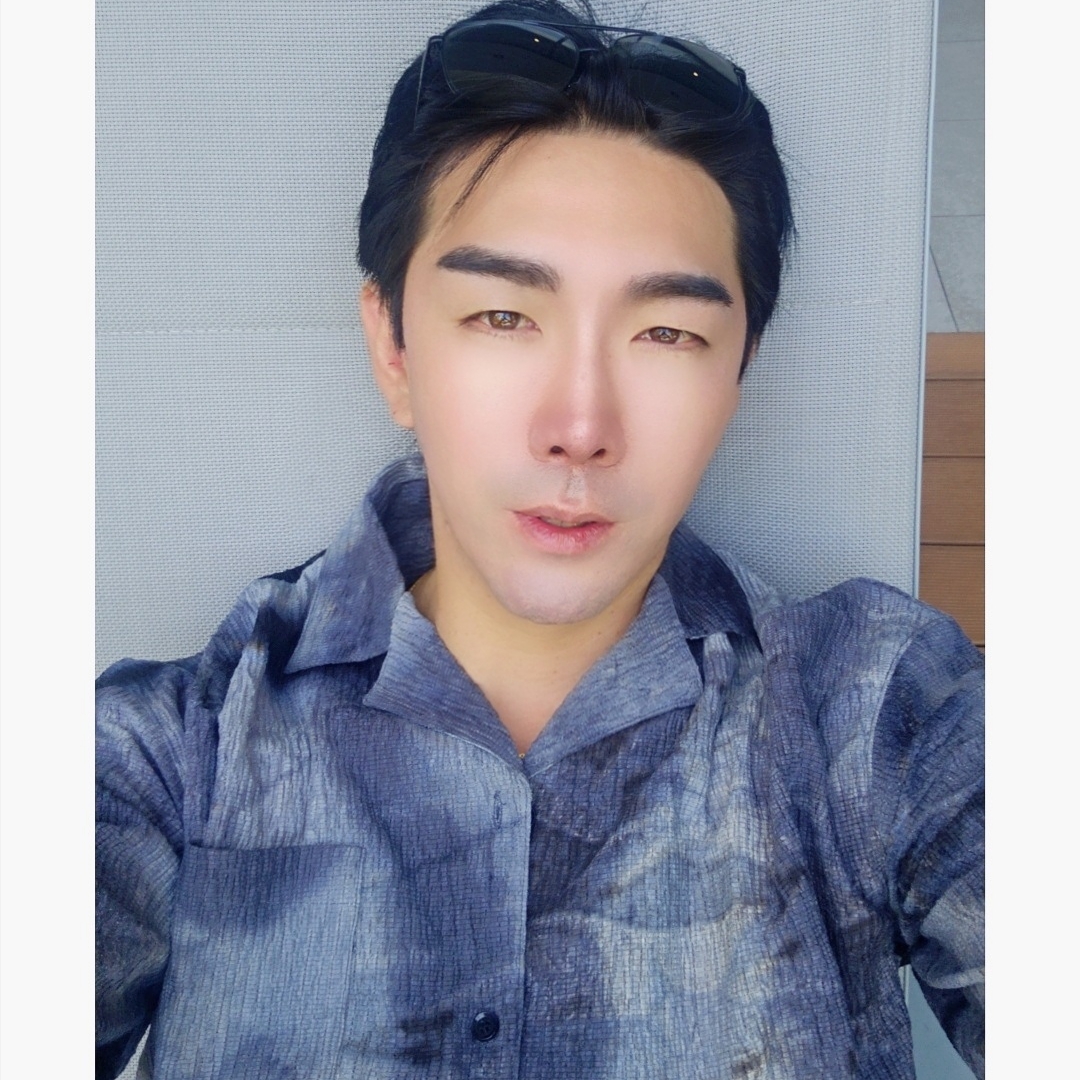 김현 (@_kim_hyun_) 님의 게시물 | KREAM