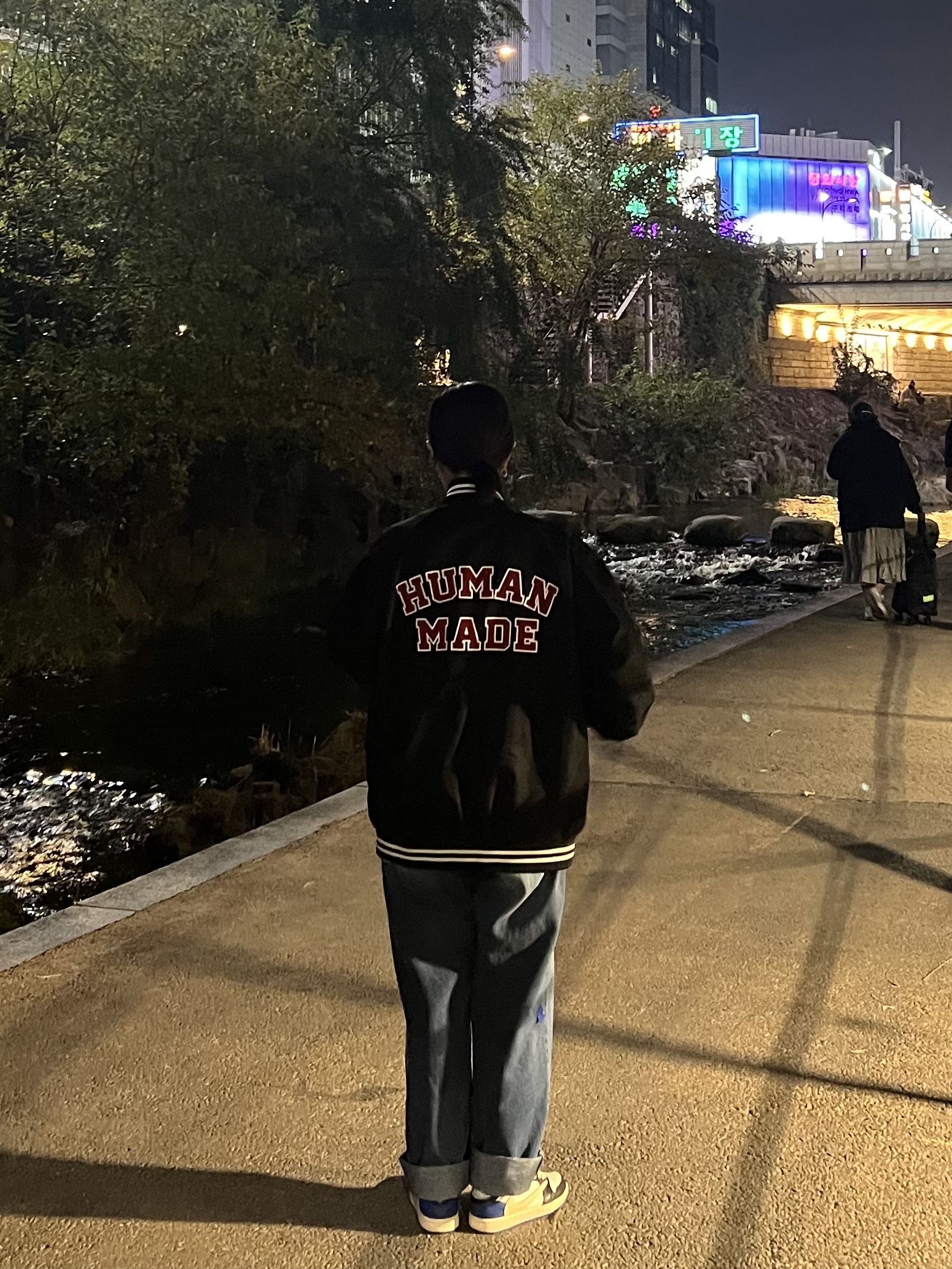 (@river92) 님의 게시물 | KREAM