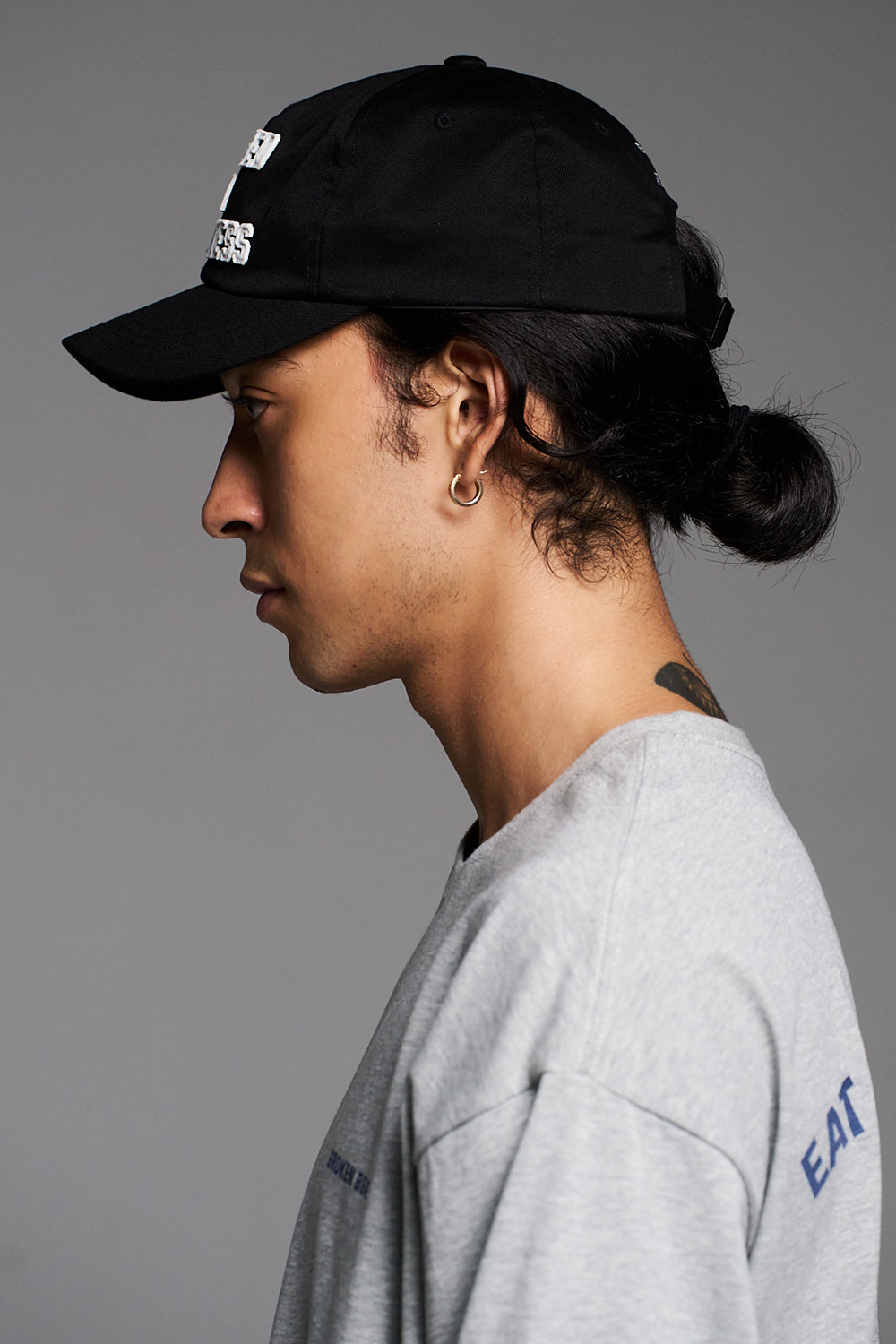 브로큰비트 X 닥터 로빈아이 니드 어 웰니스 볼캡 블랙 | BROKEN BEAT | KREAM