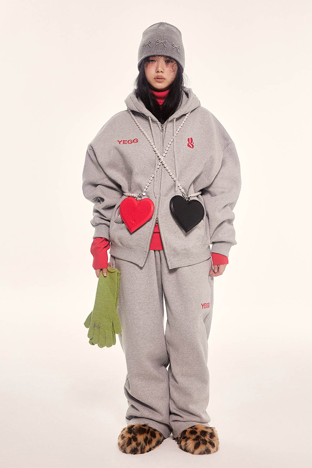 예그 하트월렛 백 블랙 | YEGG | KREAM