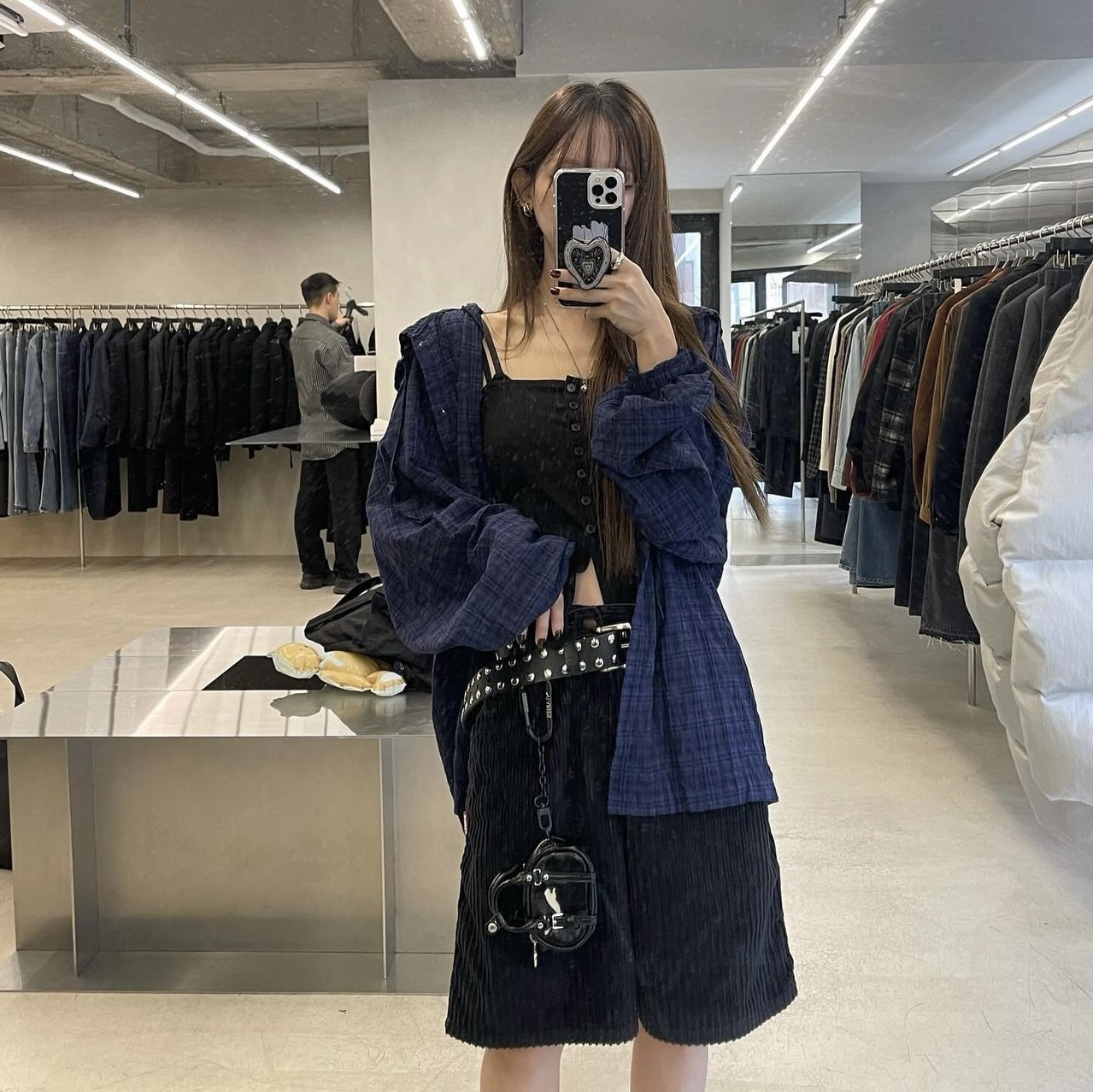 유누니 (@you_nuni) 님의 게시물 | KREAM