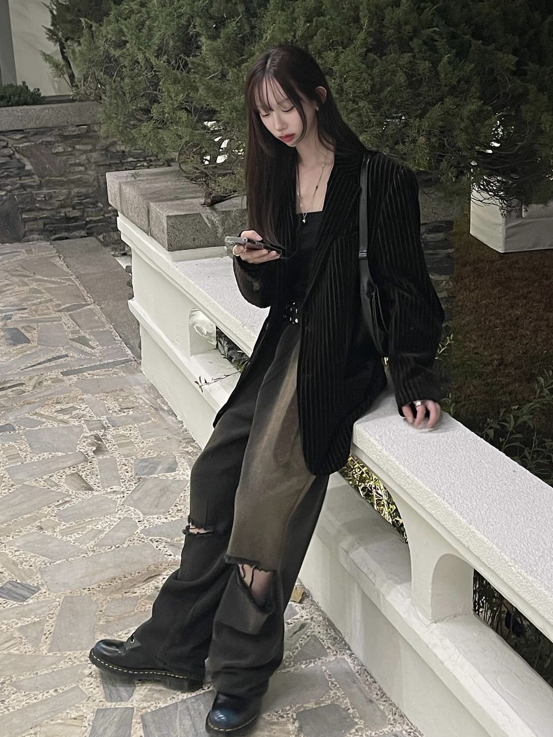 유누니 (@you_nuni) 님의 게시물 | KREAM