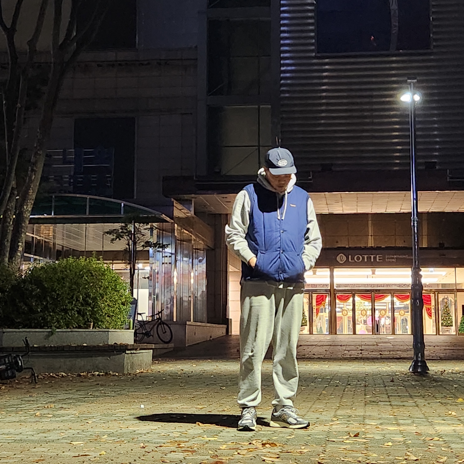 최애 2002R | KREAM