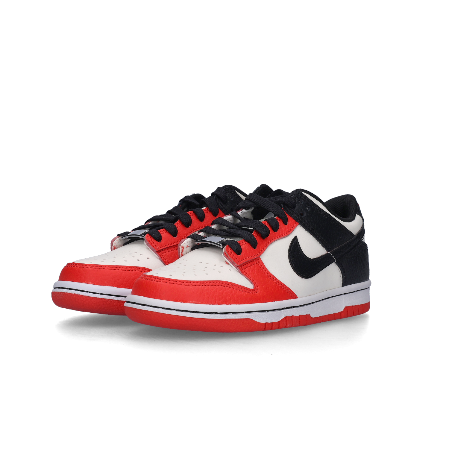 (GS) 나이키 x NBA 덩크 로우 블랙 앤 칠리 레드 | KREAM