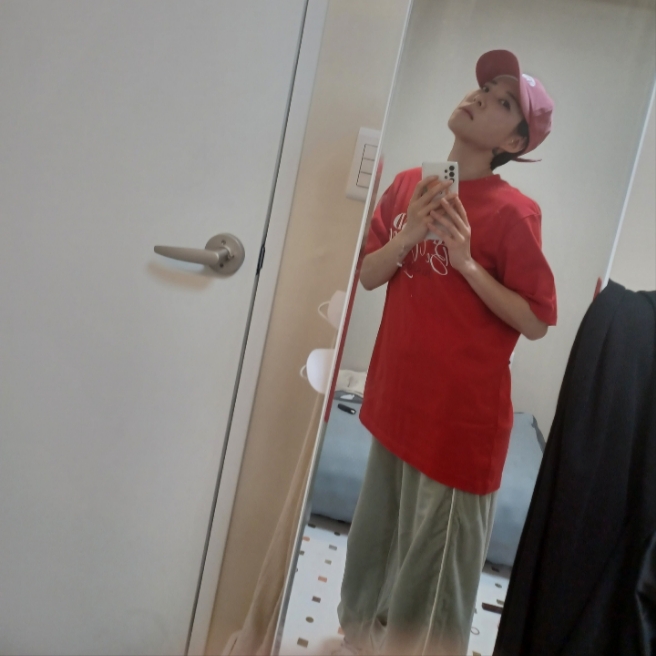 이나영 (@cutiesexybaby) 님의 게시물 | KREAM