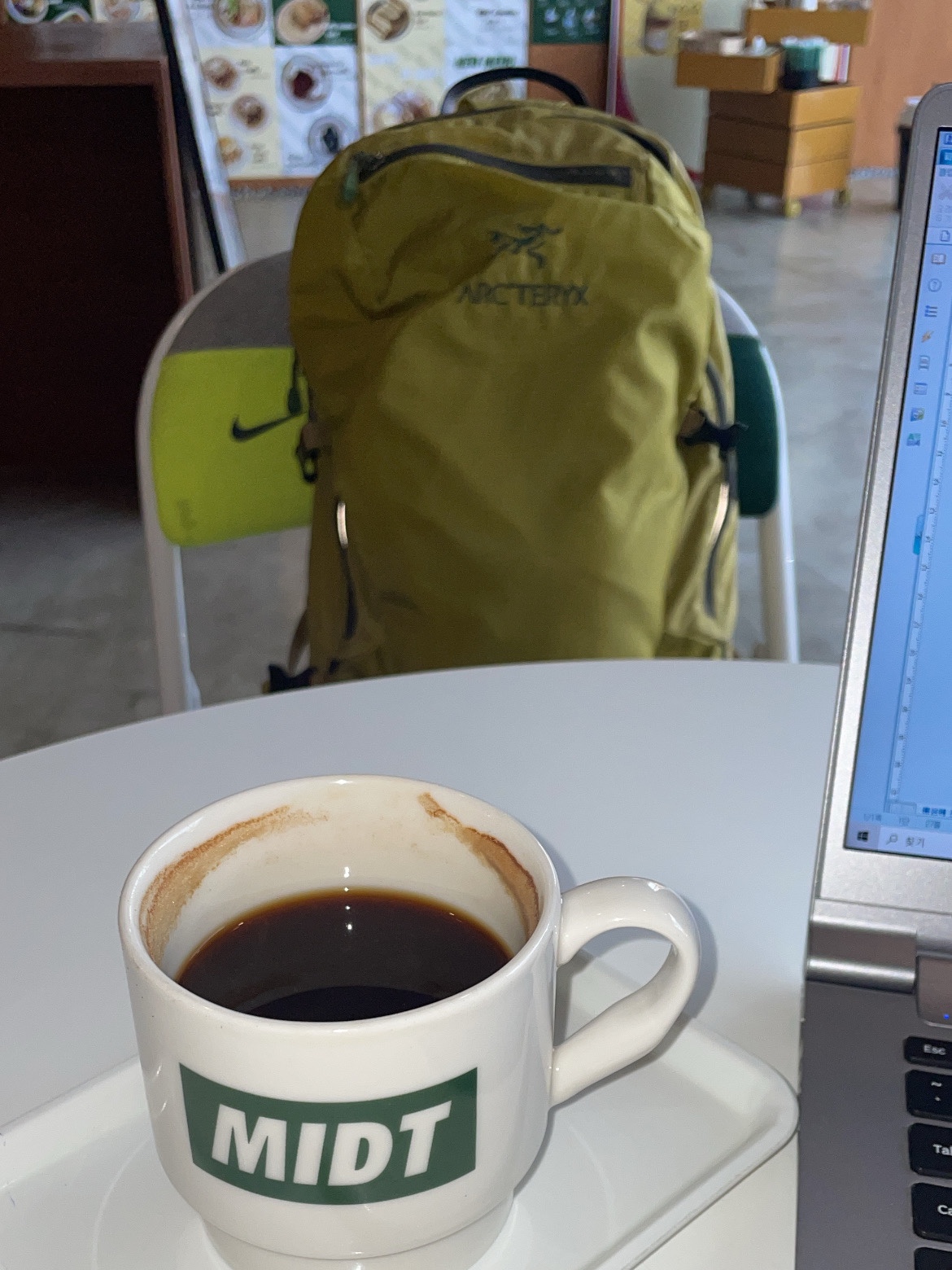 arcteryx axios 25 | KREAM