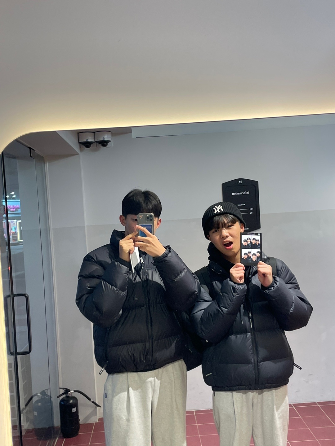 acg 사고싶ㄷ | KREAM