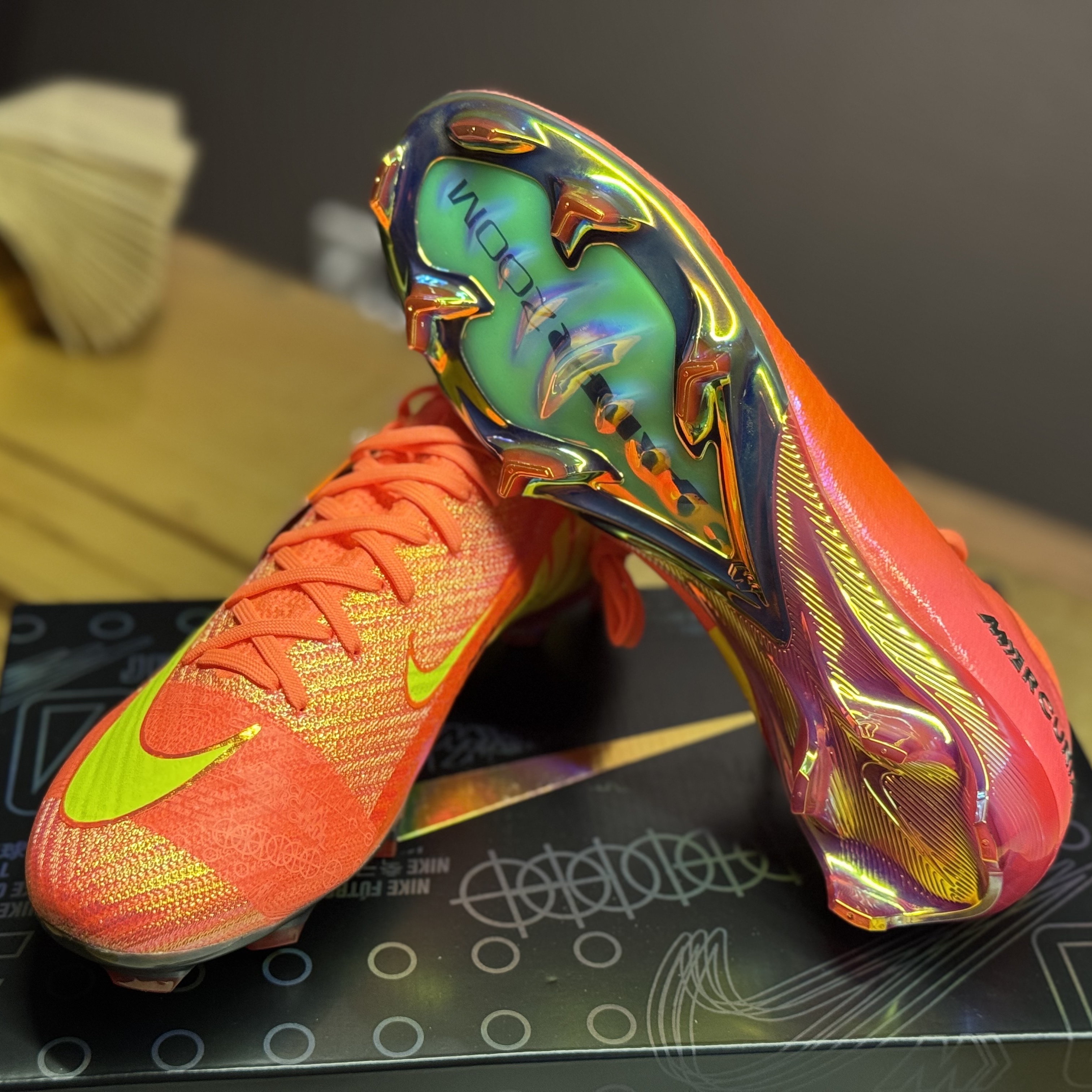 tecky (@tecky) 님의 게시물 | KREAM