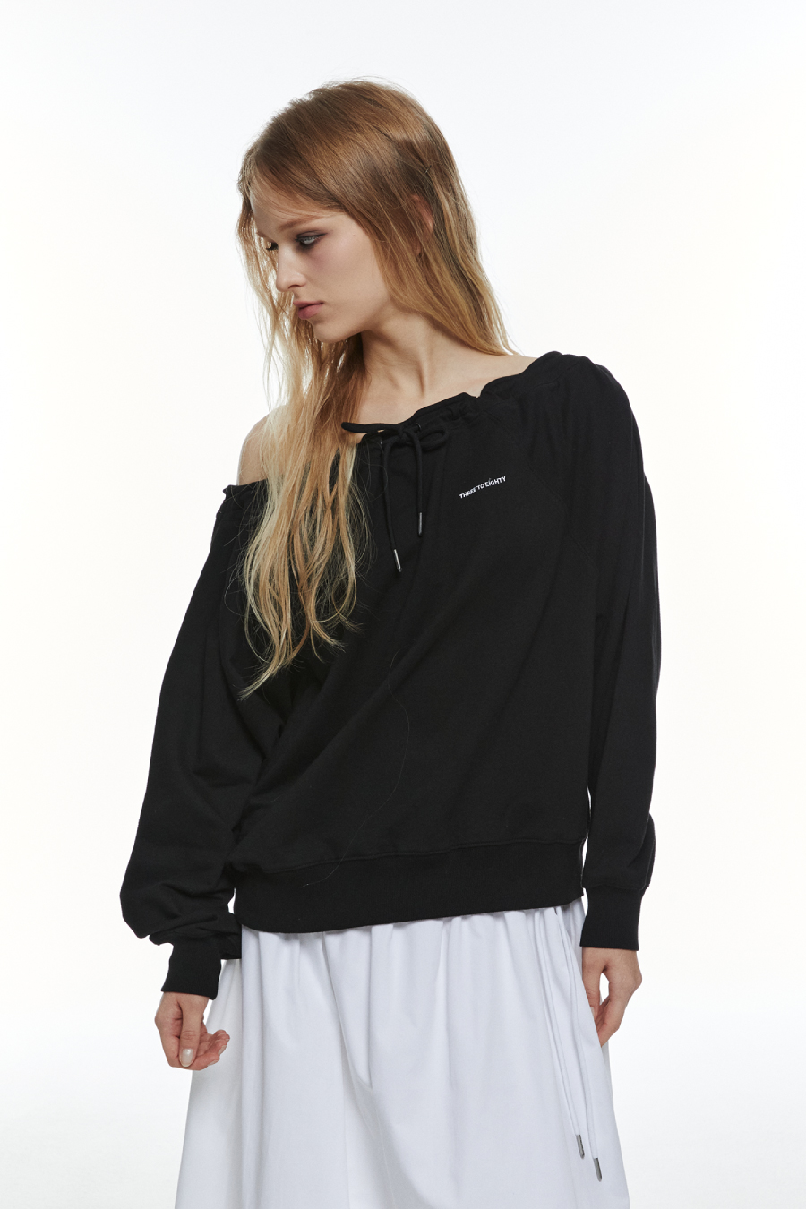 쓰리투에이티 오프 숄더 스웻셔츠 블랙 | THREETOEIGHTY | KREAM