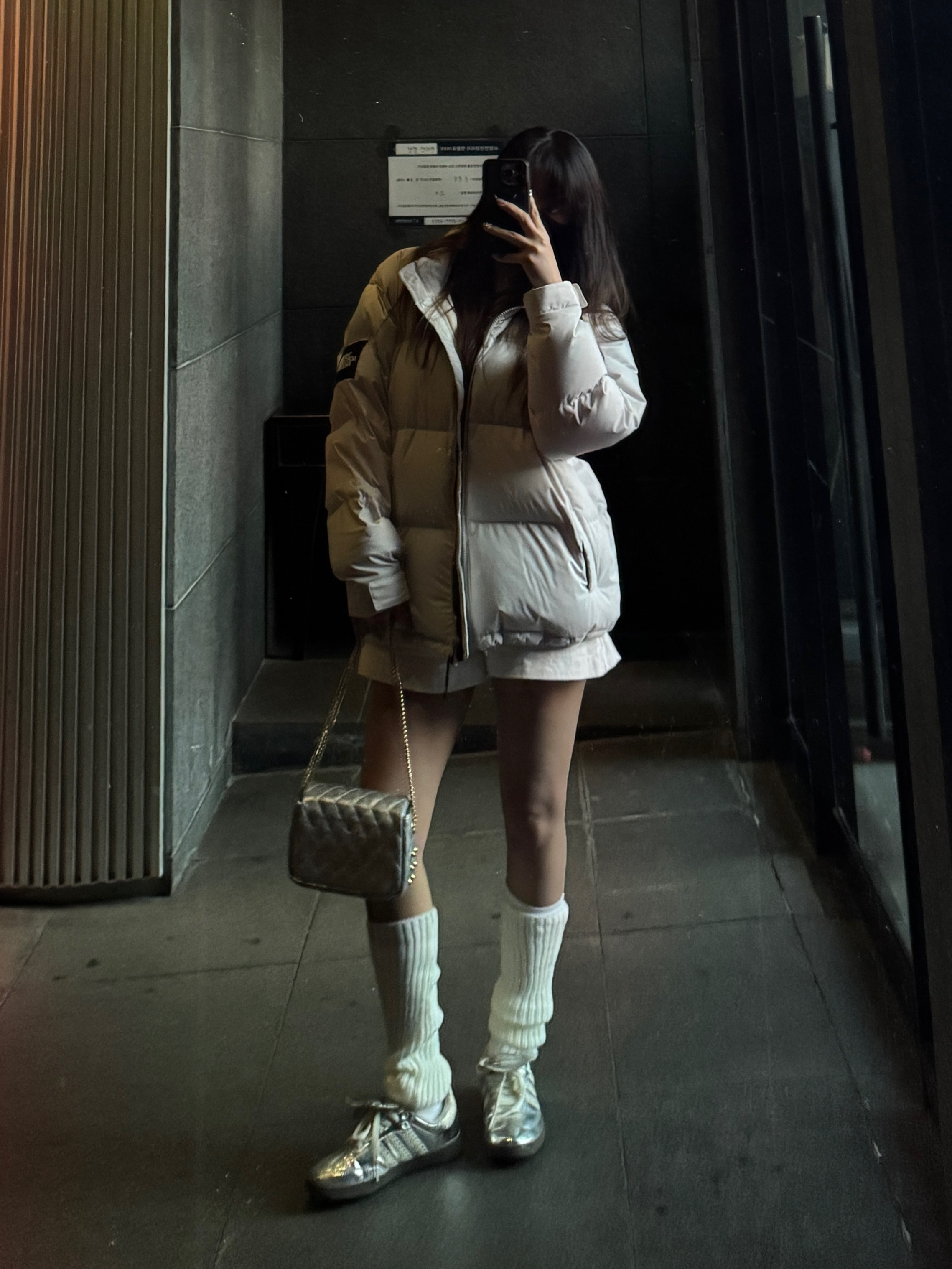 Cara (@caraaaa) 님의 게시물 | KREAM