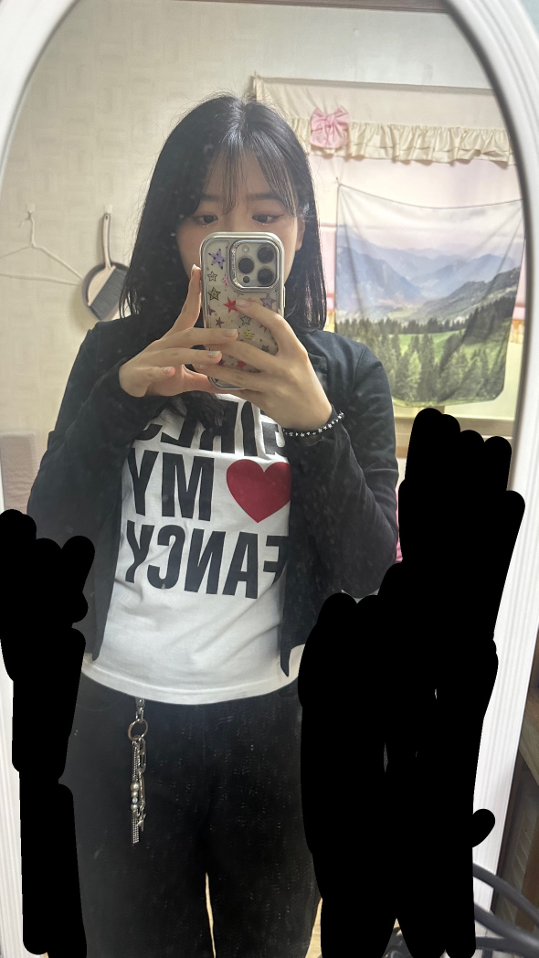 윤블리 (@hh_yun___) 님의 게시물 | KREAM