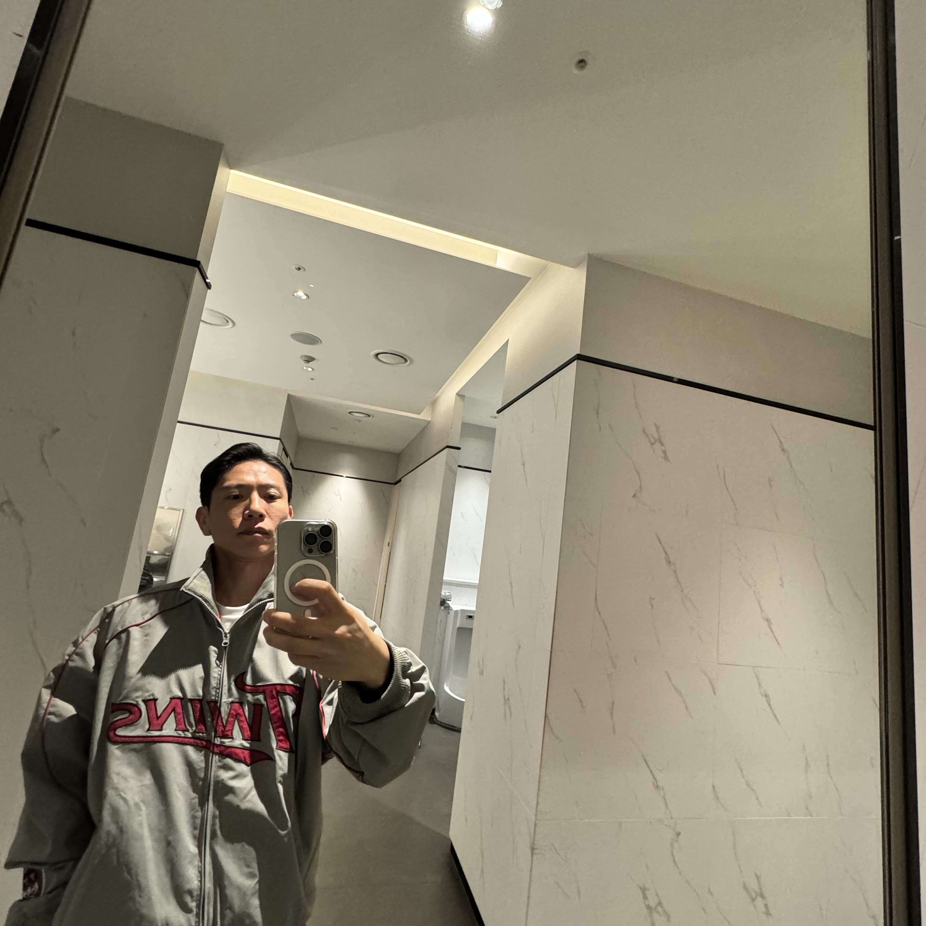 박주후 (@zoohoo) 님의 게시물 | KREAM