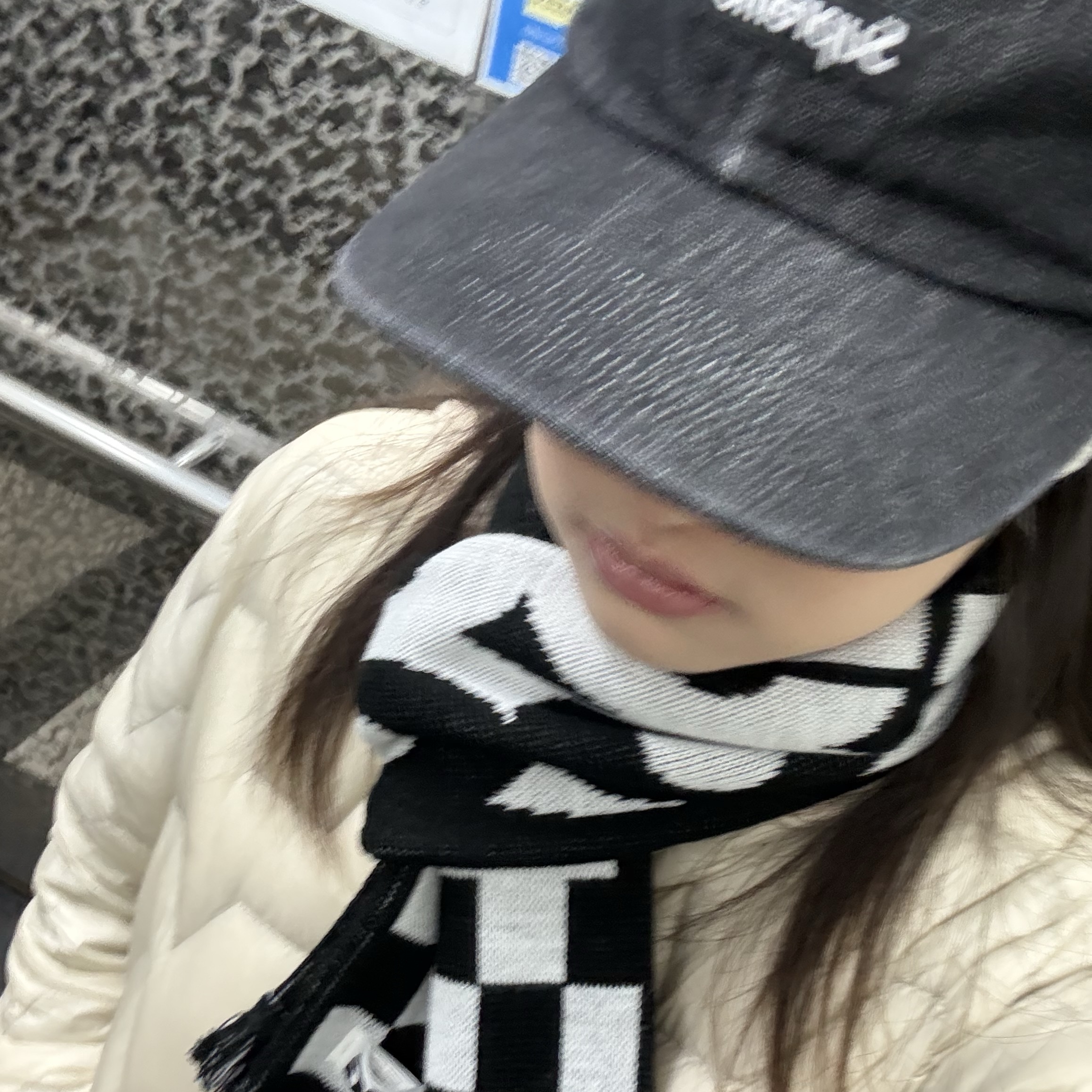 박 (@i1tc6r) 님의 게시물 | KREAM