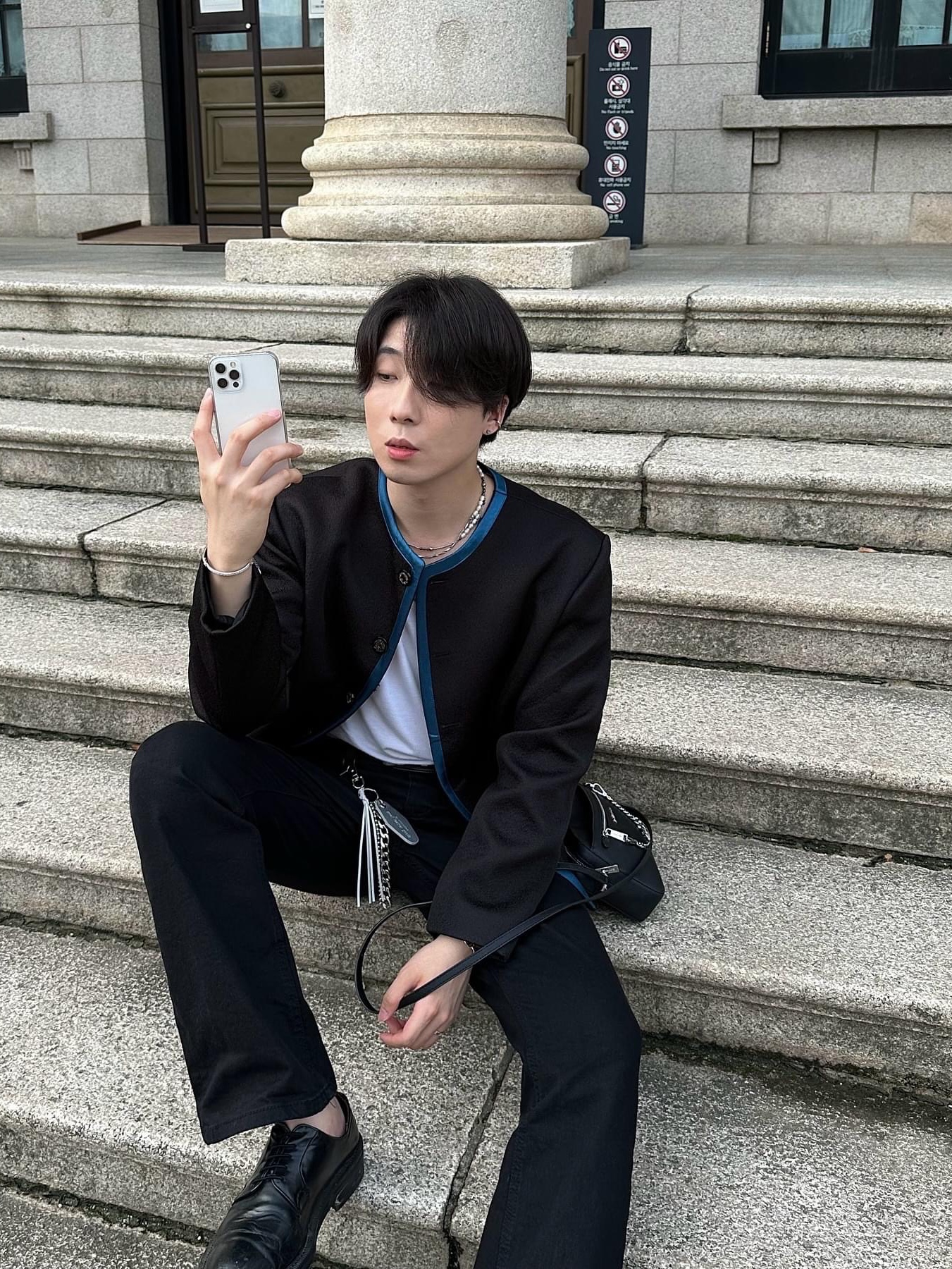 송정현 (@uc5c__) 님의 게시물 | KREAM