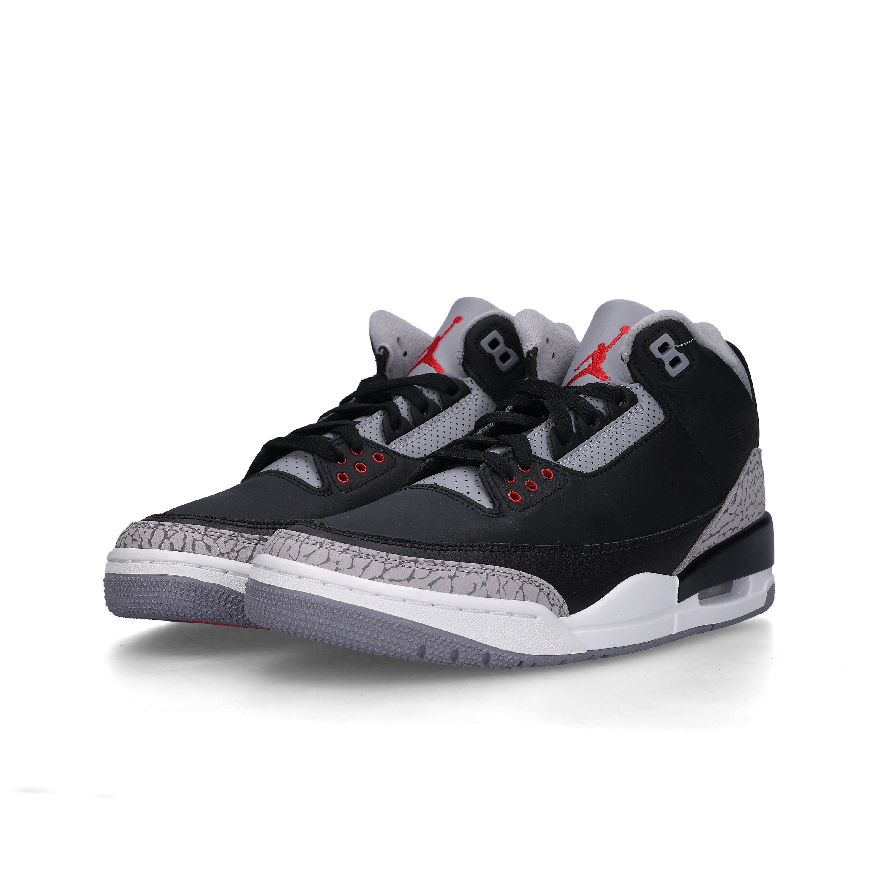 조던 3 레트로 블랙 시멘트 2024 | KREAM