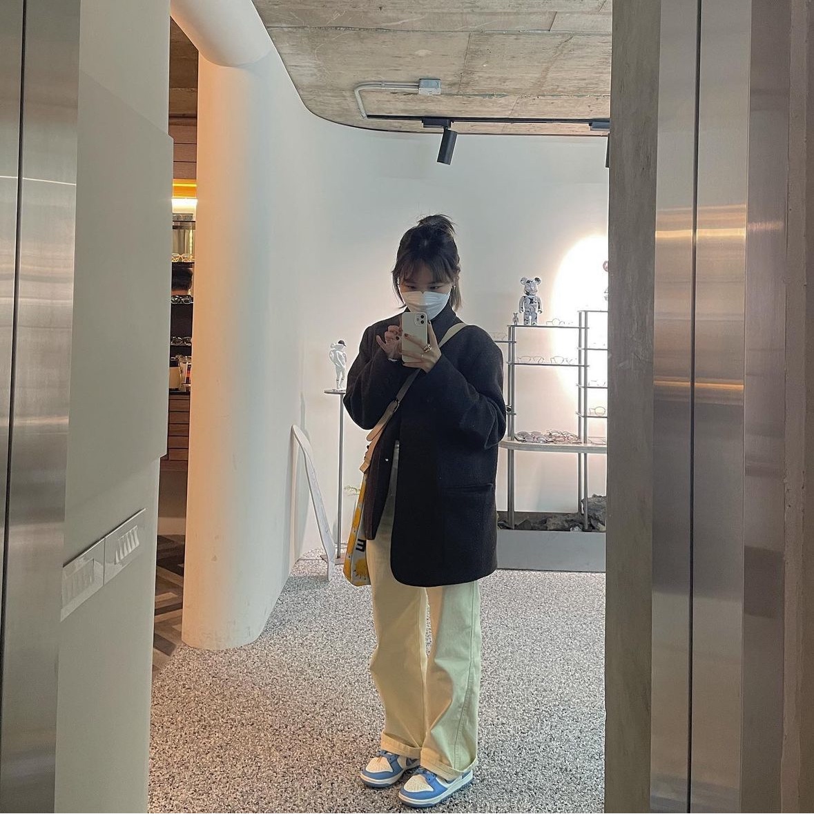 (@ximxyuxi) 님의 게시물 | KREAM