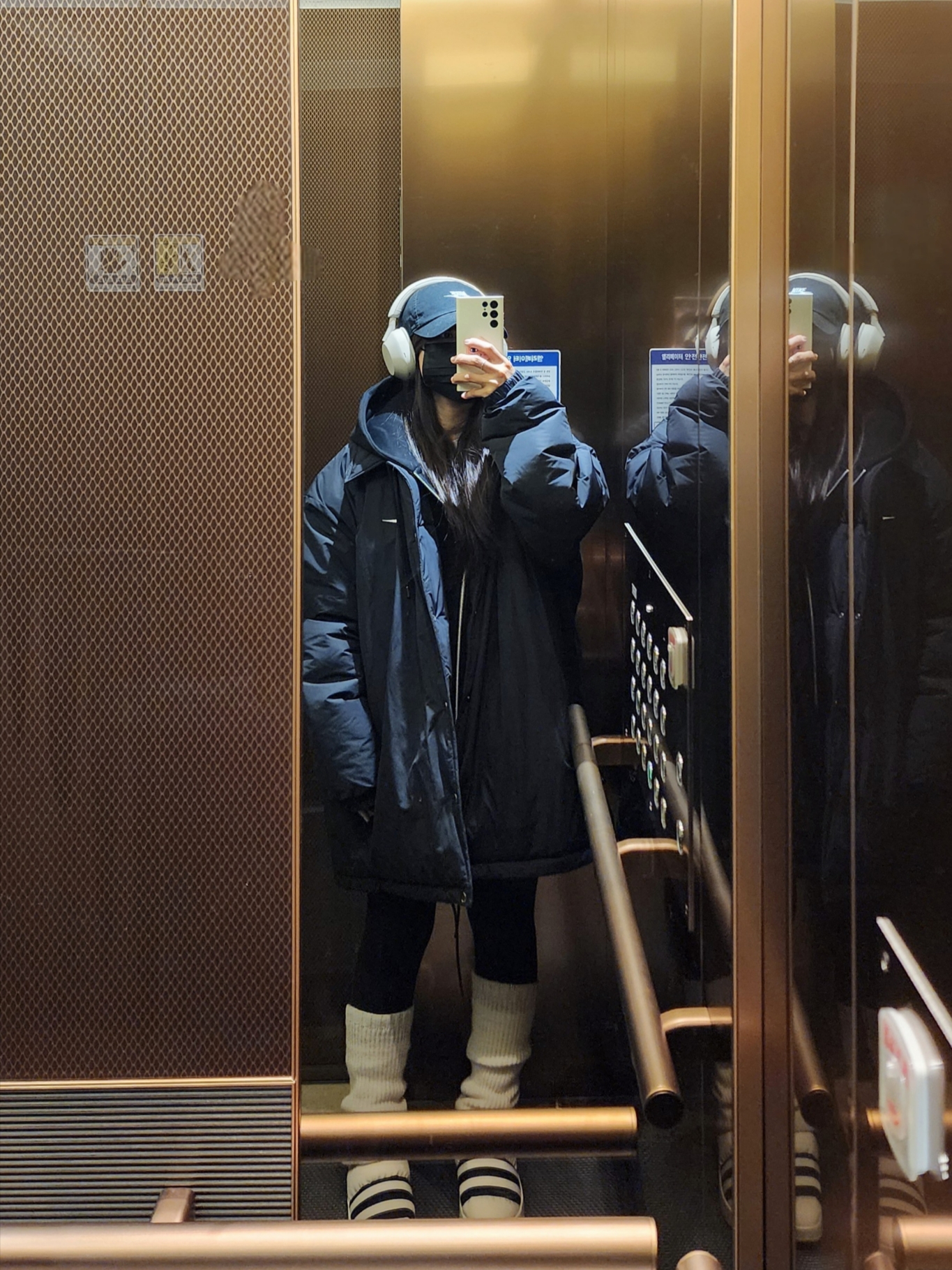 (@dong2yi) 님의 게시물 | KREAM