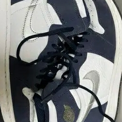 선 (@98w15h) 님의 게시물 | KREAM