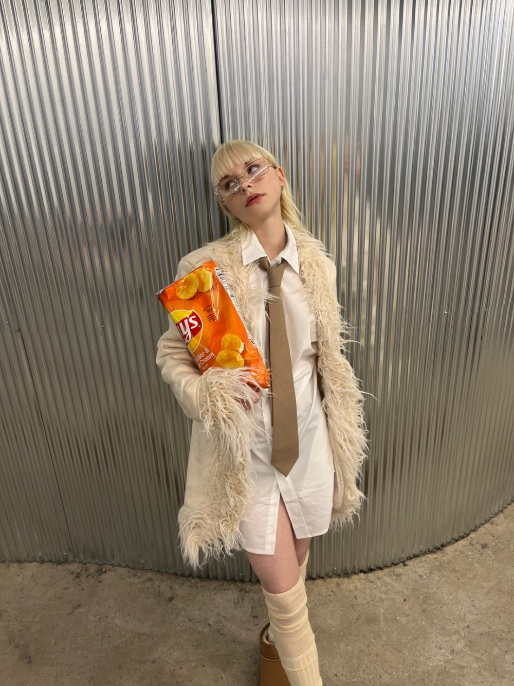 비엔프롬 프롬 무스탕 코트 화이트 | BNFROM | KREAM