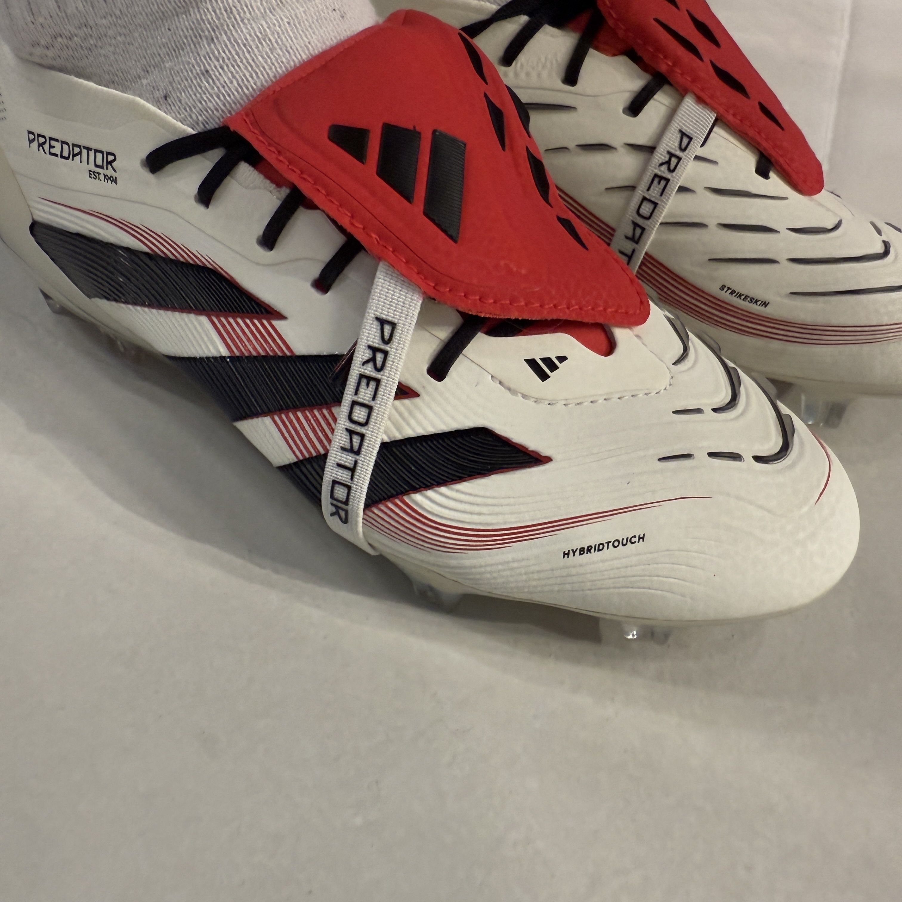 프레데터 엘리트FT FG | KREAM