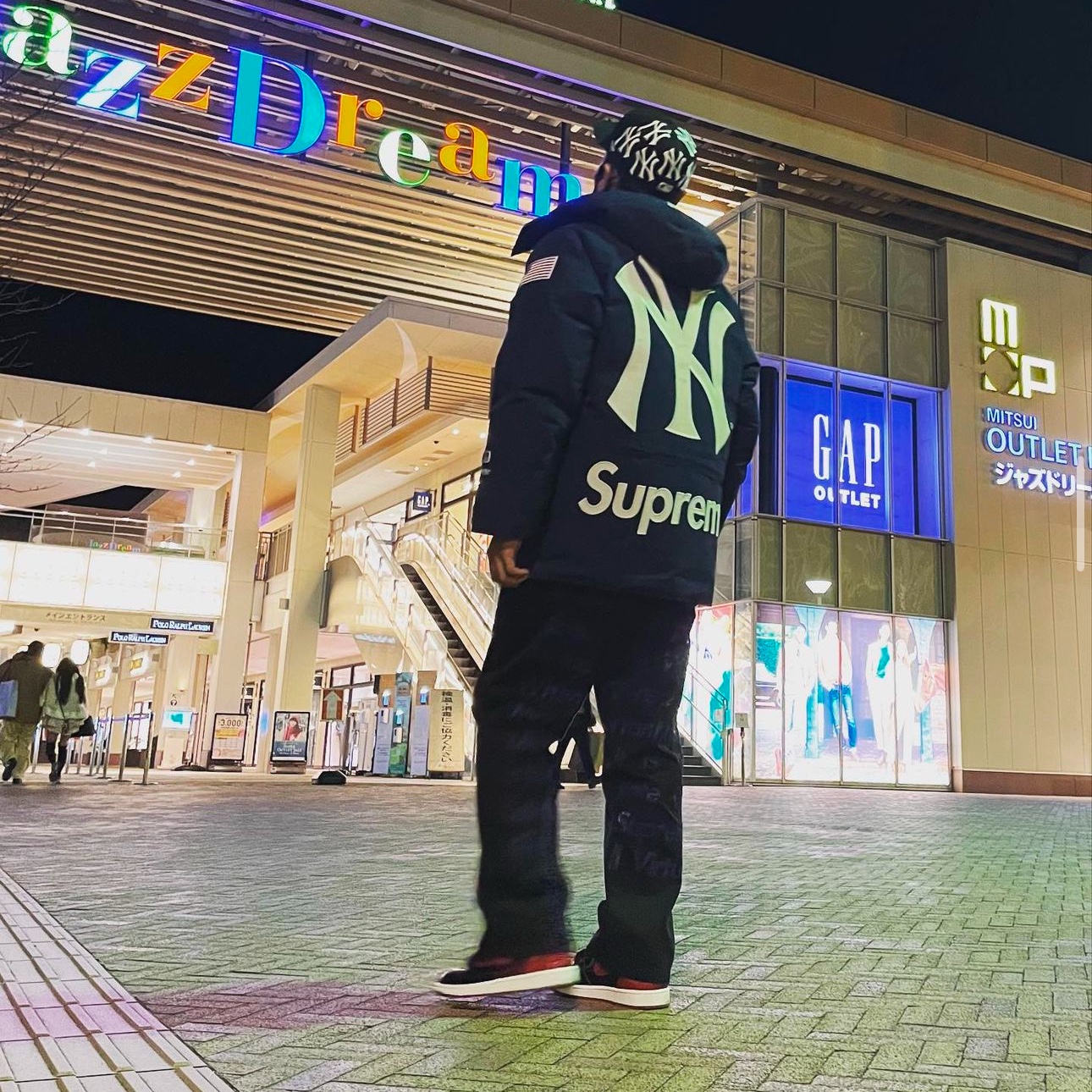 174 S 해외착샷 | KREAM