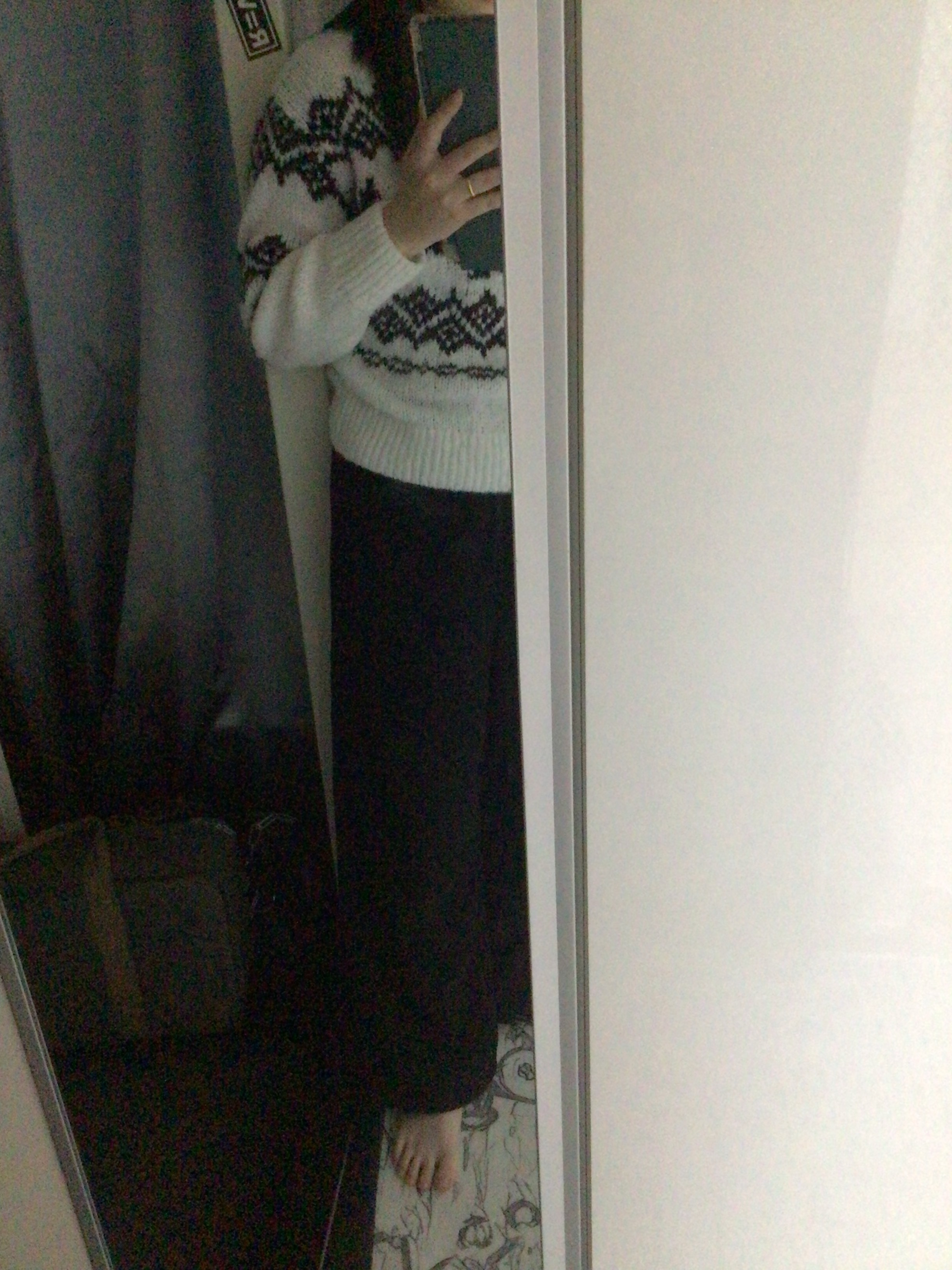 shu (@6pju76) 님의 게시물 | KREAM