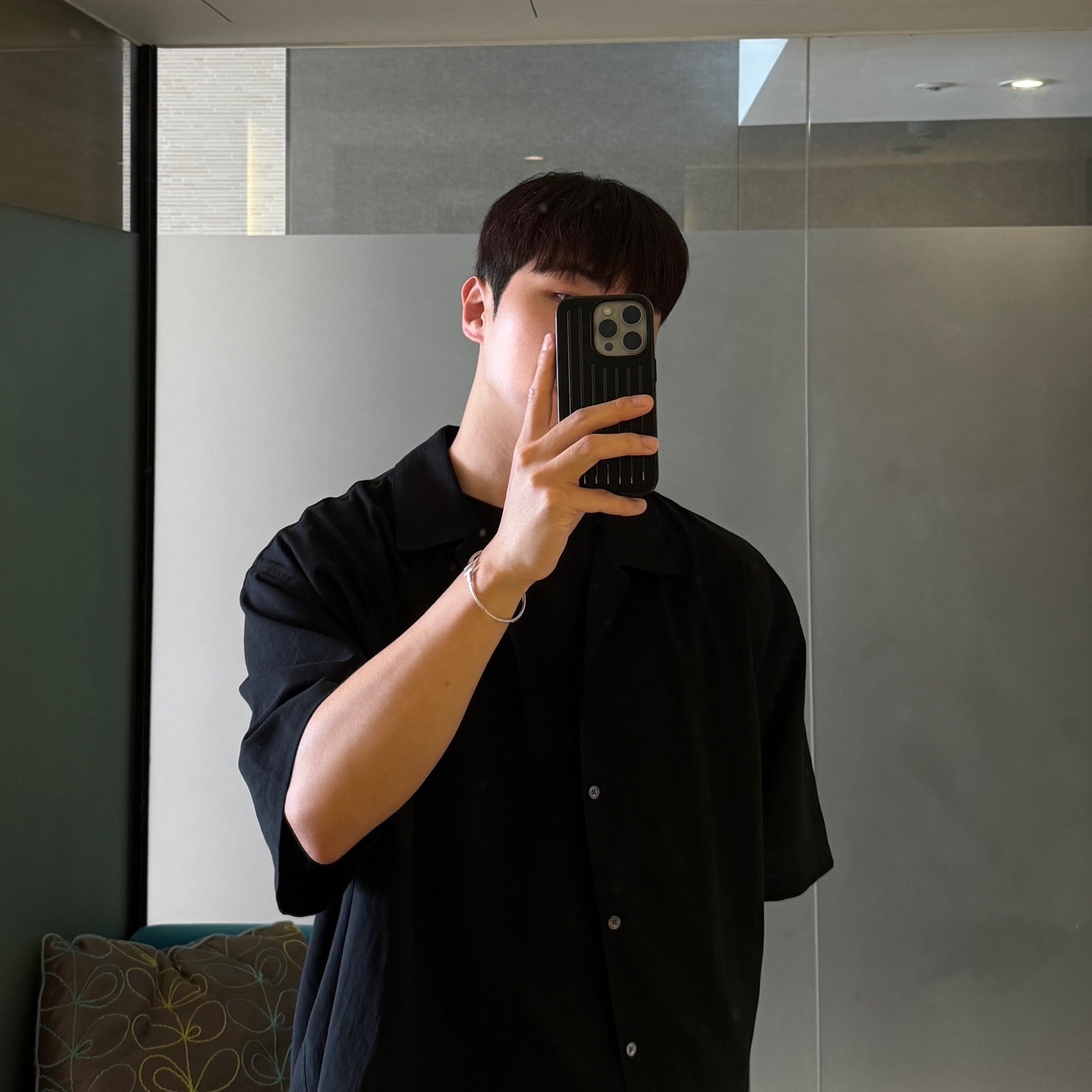 아몬드봉봉 (@almond_bong...) 님의 게시물 | KREAM