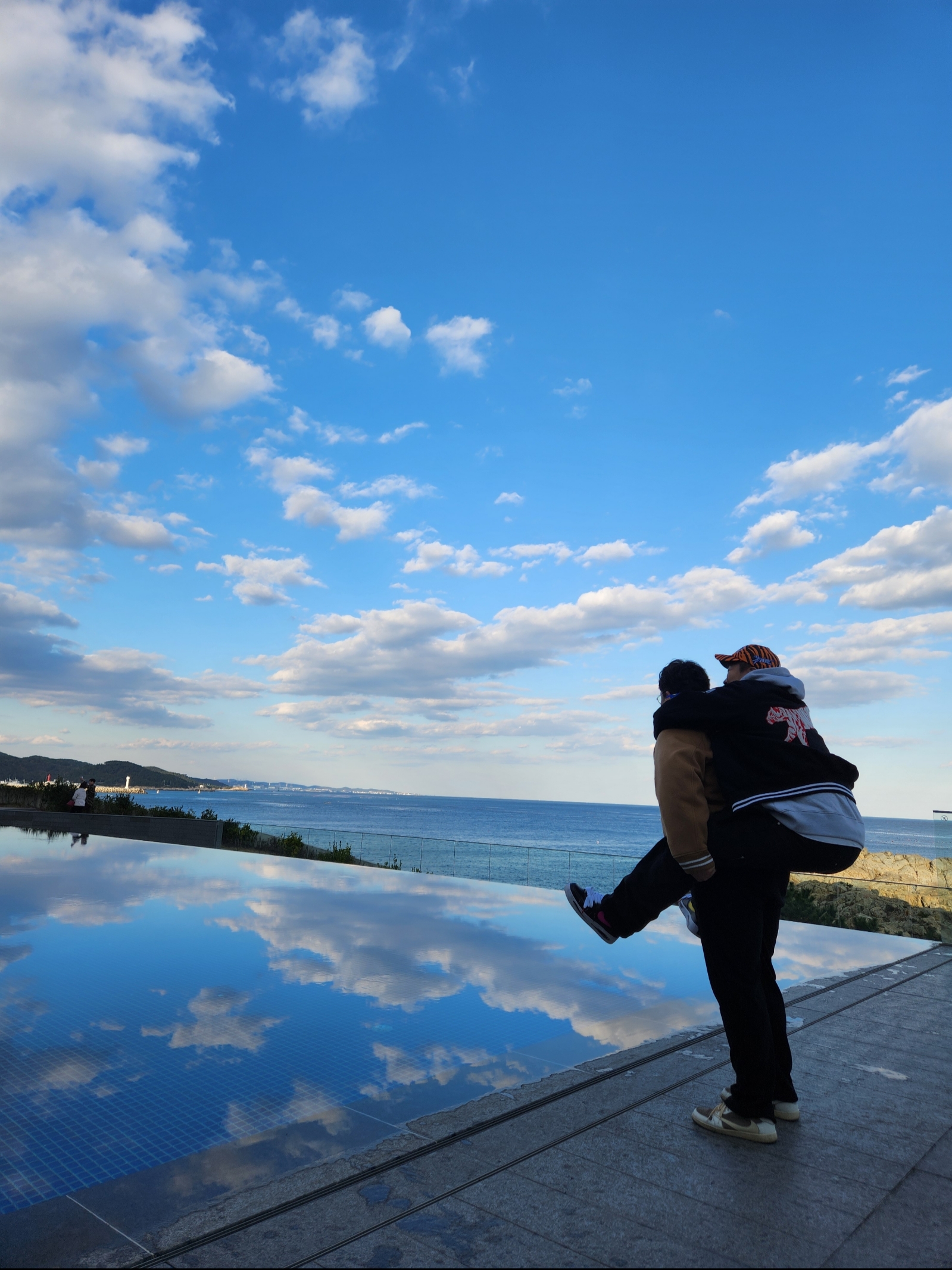 고독한 고려장 | KREAM