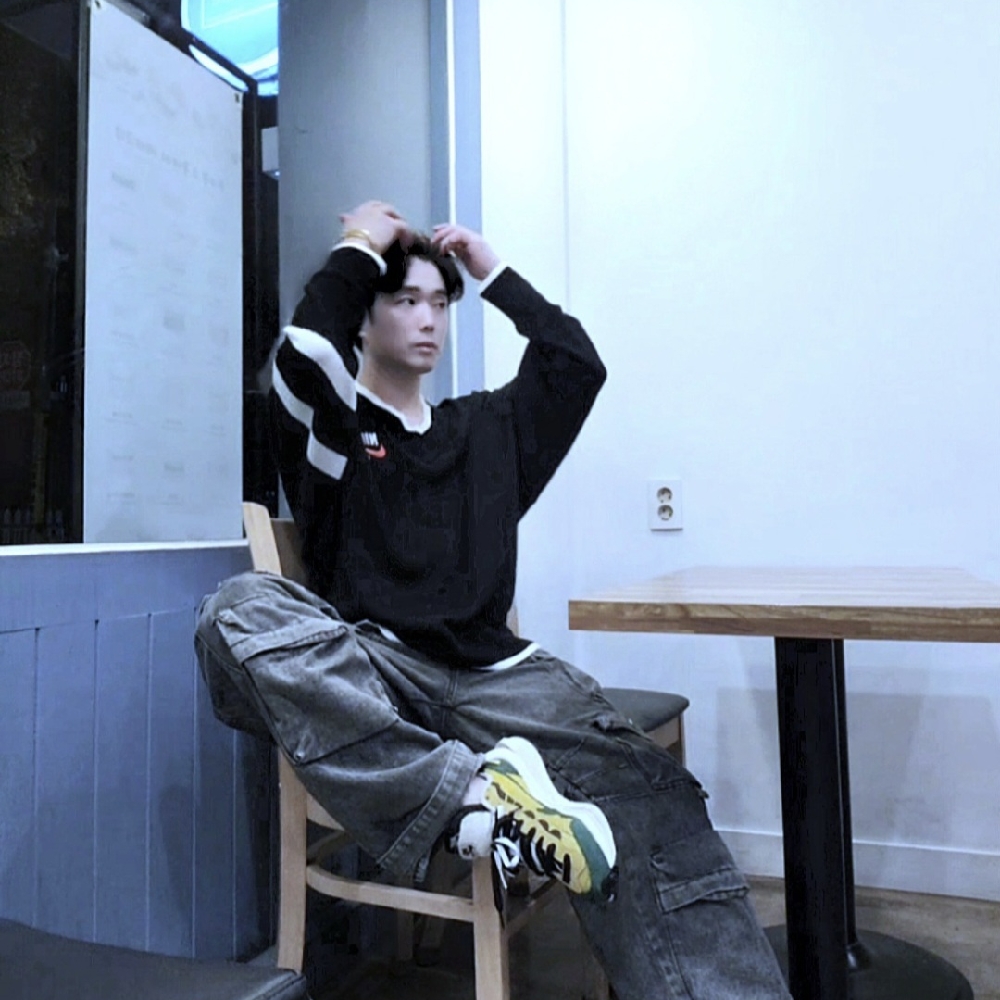 현종 (@hyun_iong1980) 님의 게시물 | KREAM