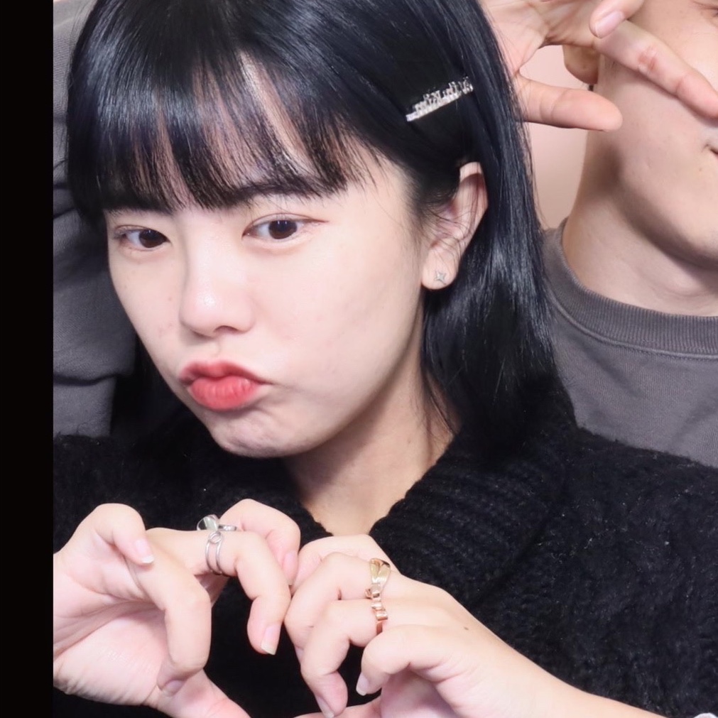 박가은 (@ga._.oong) 님의 게시물 | KREAM