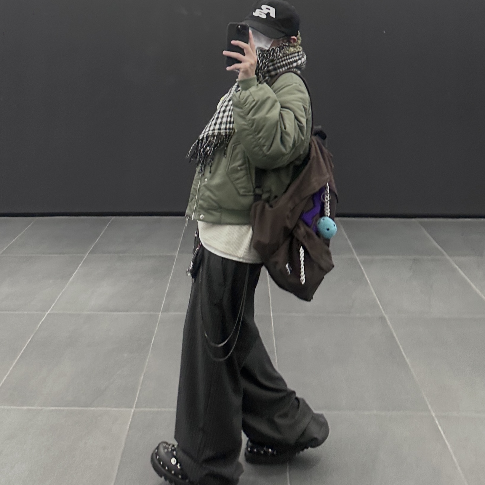 (@ho_jxng) 님의 게시물 | KREAM