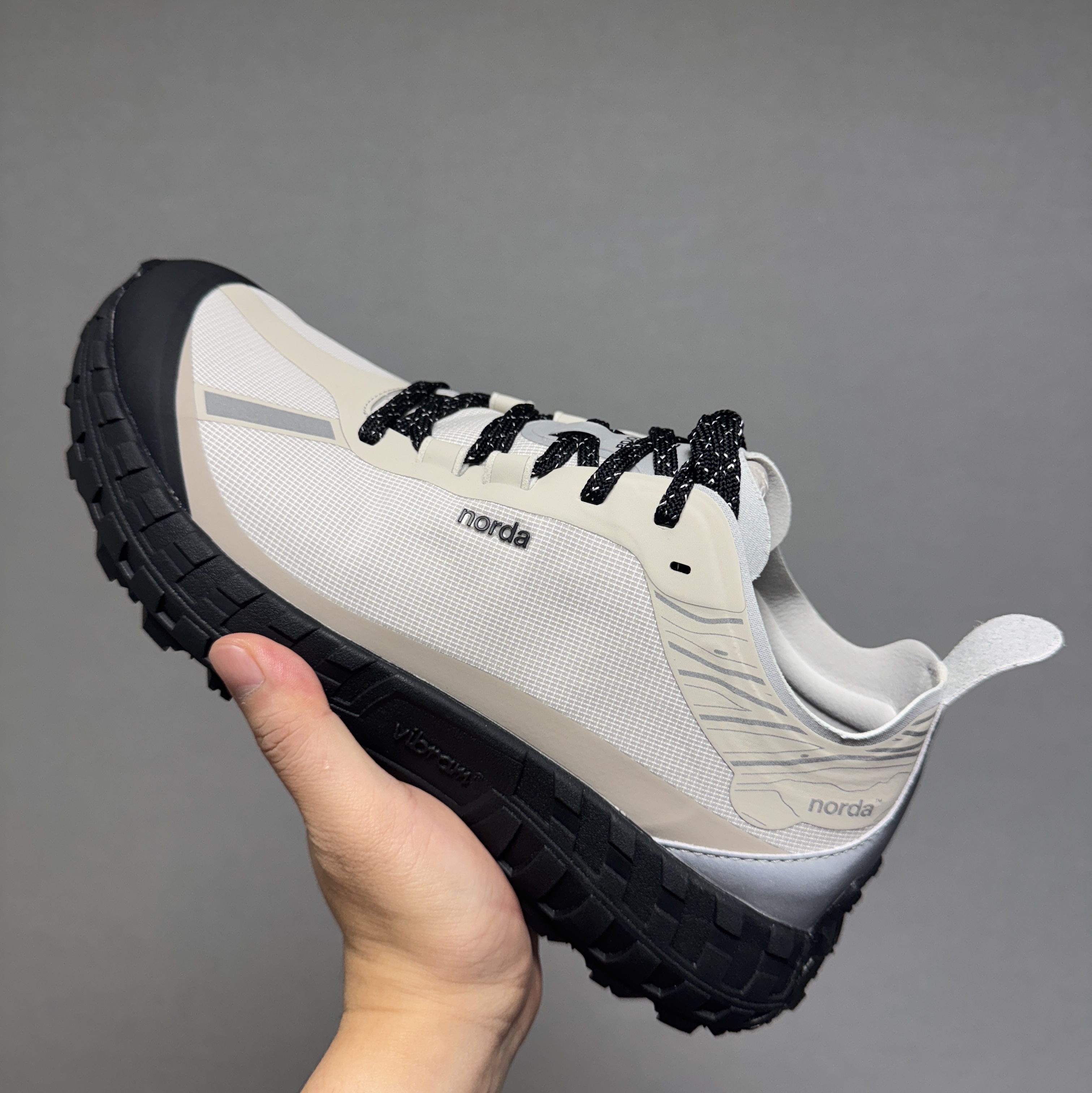 @acgacg) 님의 게시물 | KREAM