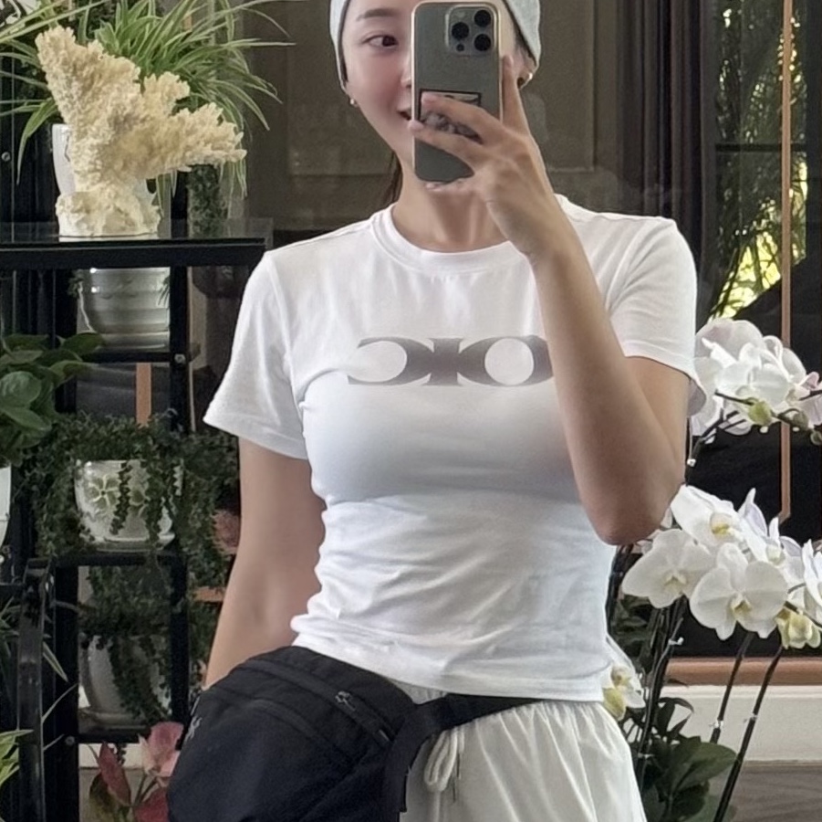 ruagksk (@gkskgksk) 님의 게시물 | KREAM