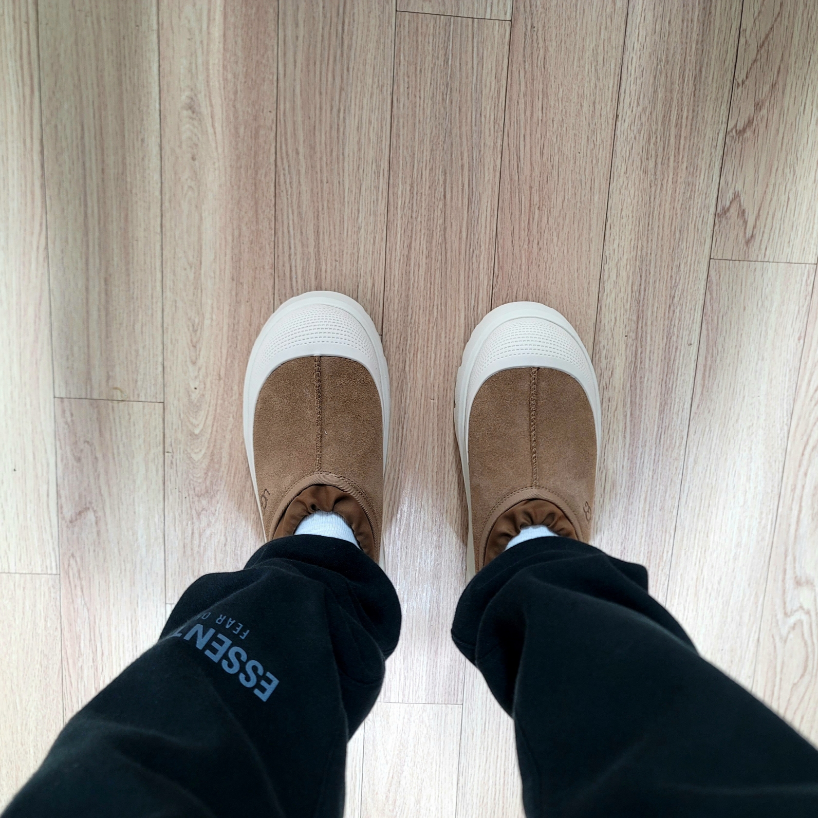 홀리듯 (@lchy2710) 님의 게시물 | KREAM