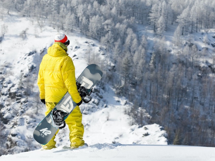 전세계 50개 한정 스노우보드 | KREAM