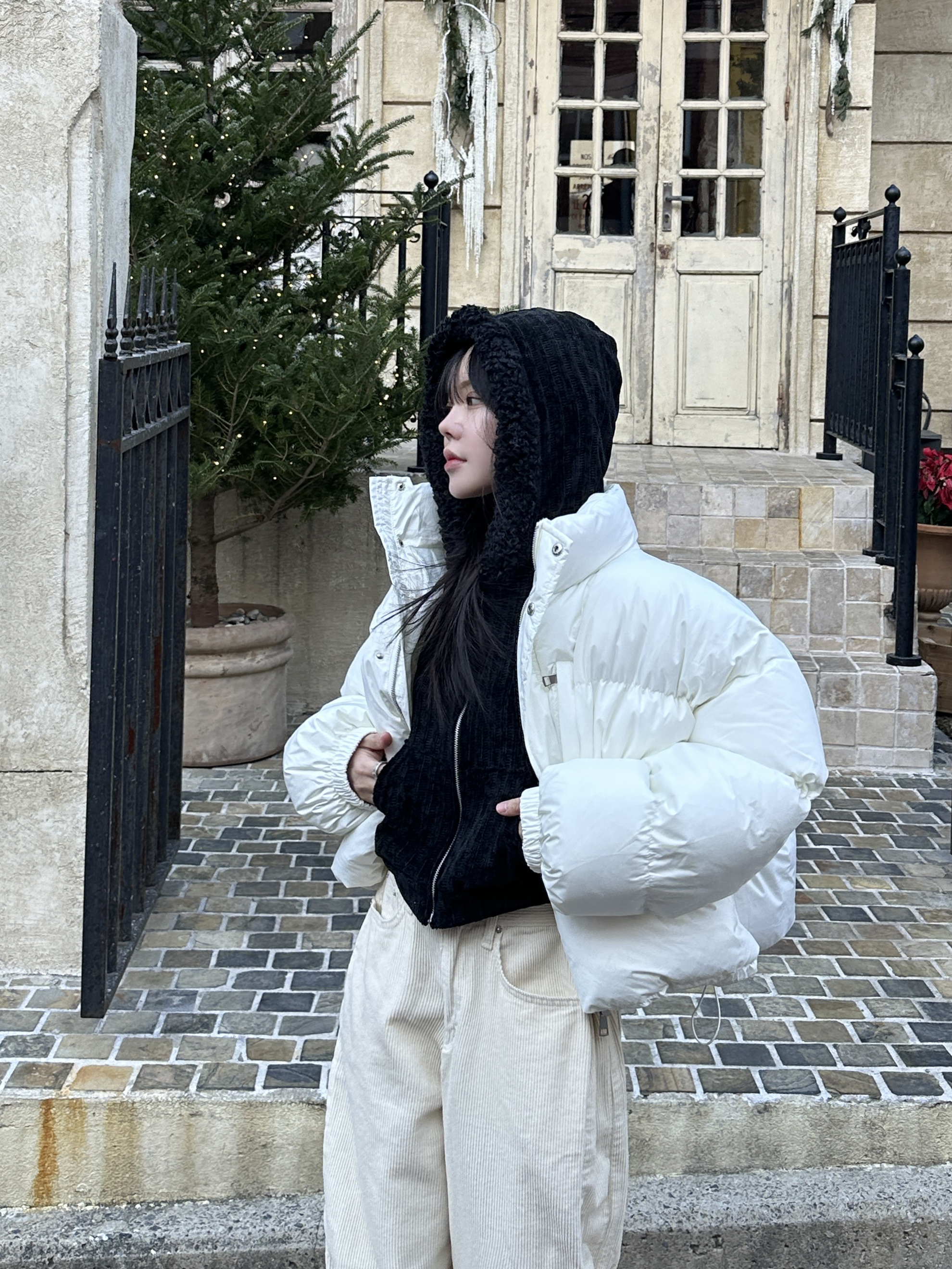 밈주 (@mim_mio) 님의 게시물 | KREAM